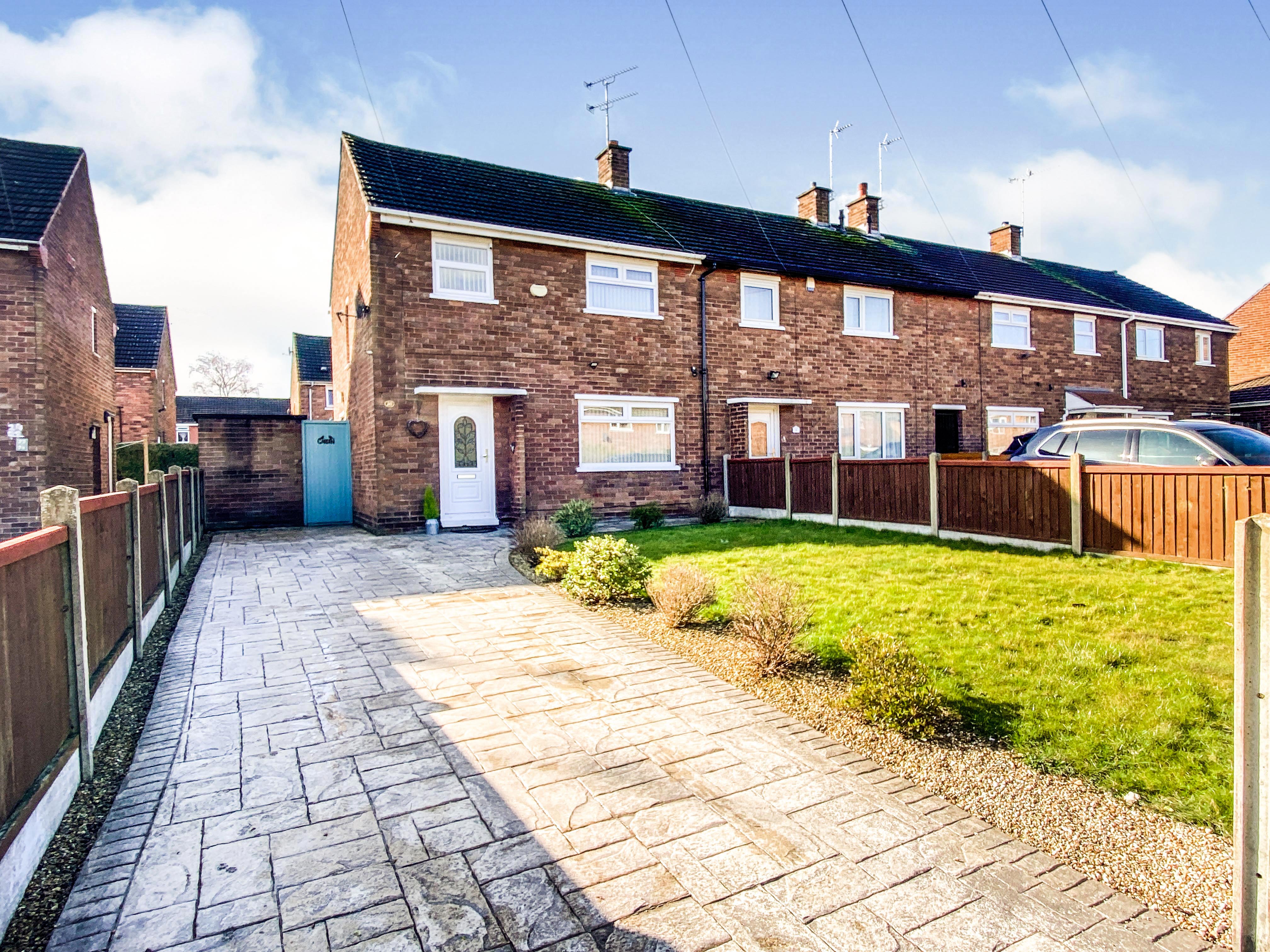 3 bedroom semi-detached house for sale in Sumner Road, Chester, CH1 5PF