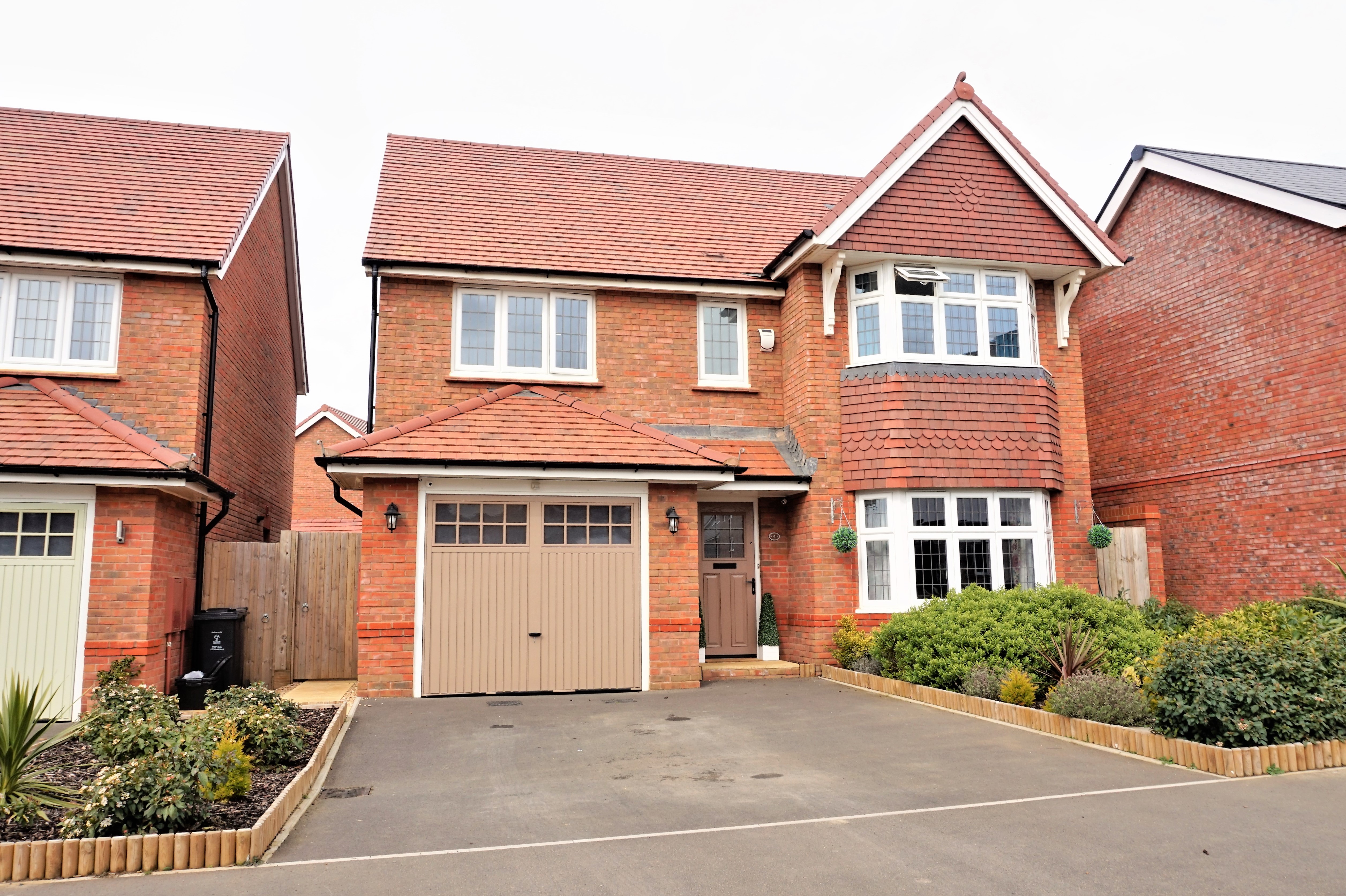 4 bedroom detached house for sale in Biddestone Avenue, Swindon, SN3 6BJ