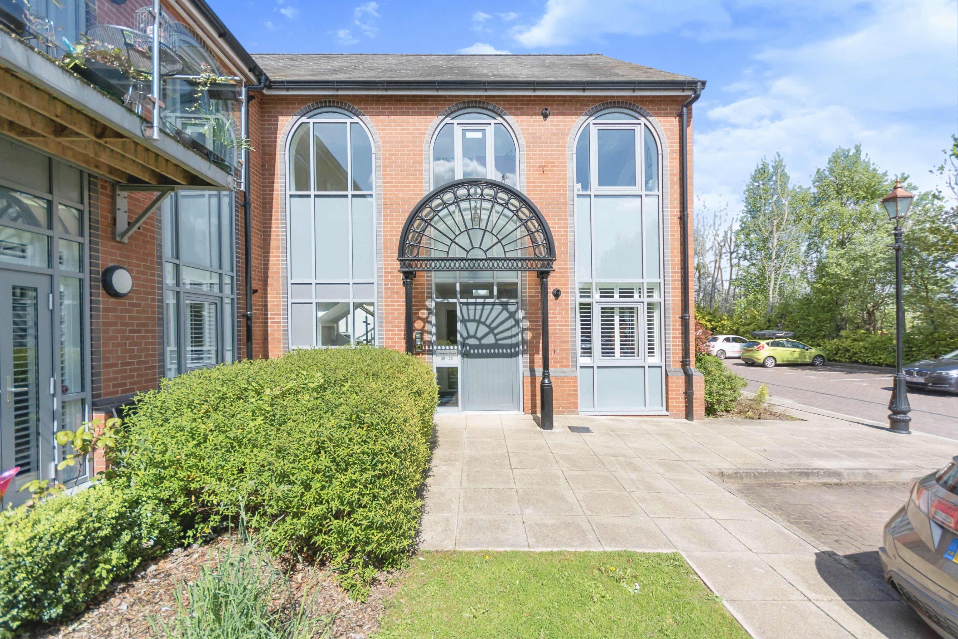 2 bedroom apartment for sale in 55 Marsh Lane, Solihull, B92 0EW