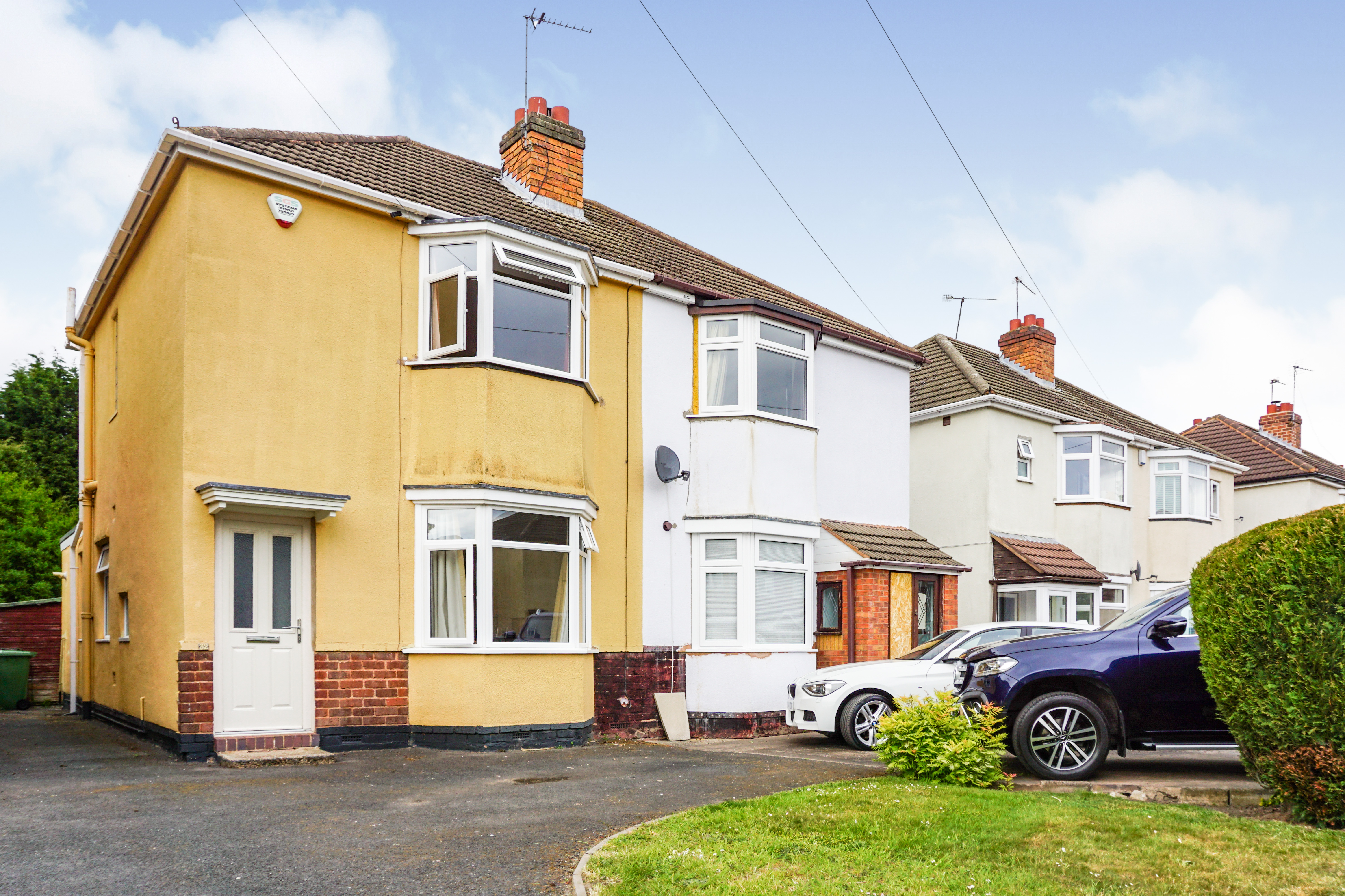 2 bedroom semi-detached house for sale in Lane Green Avenue, Bilbrook ...