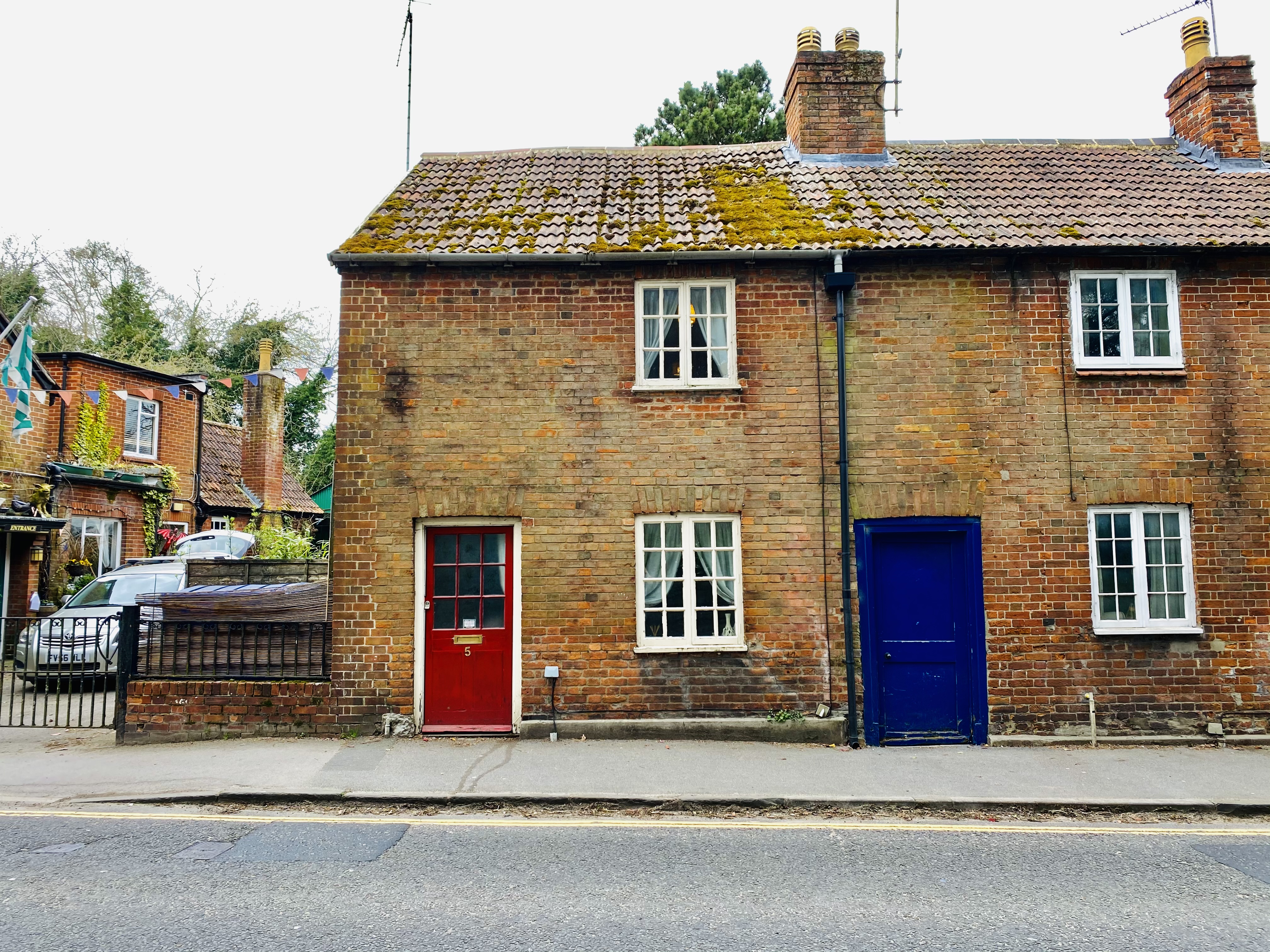 2 bedroom cottage for sale in Southgate, Devizes, SN10 5BY