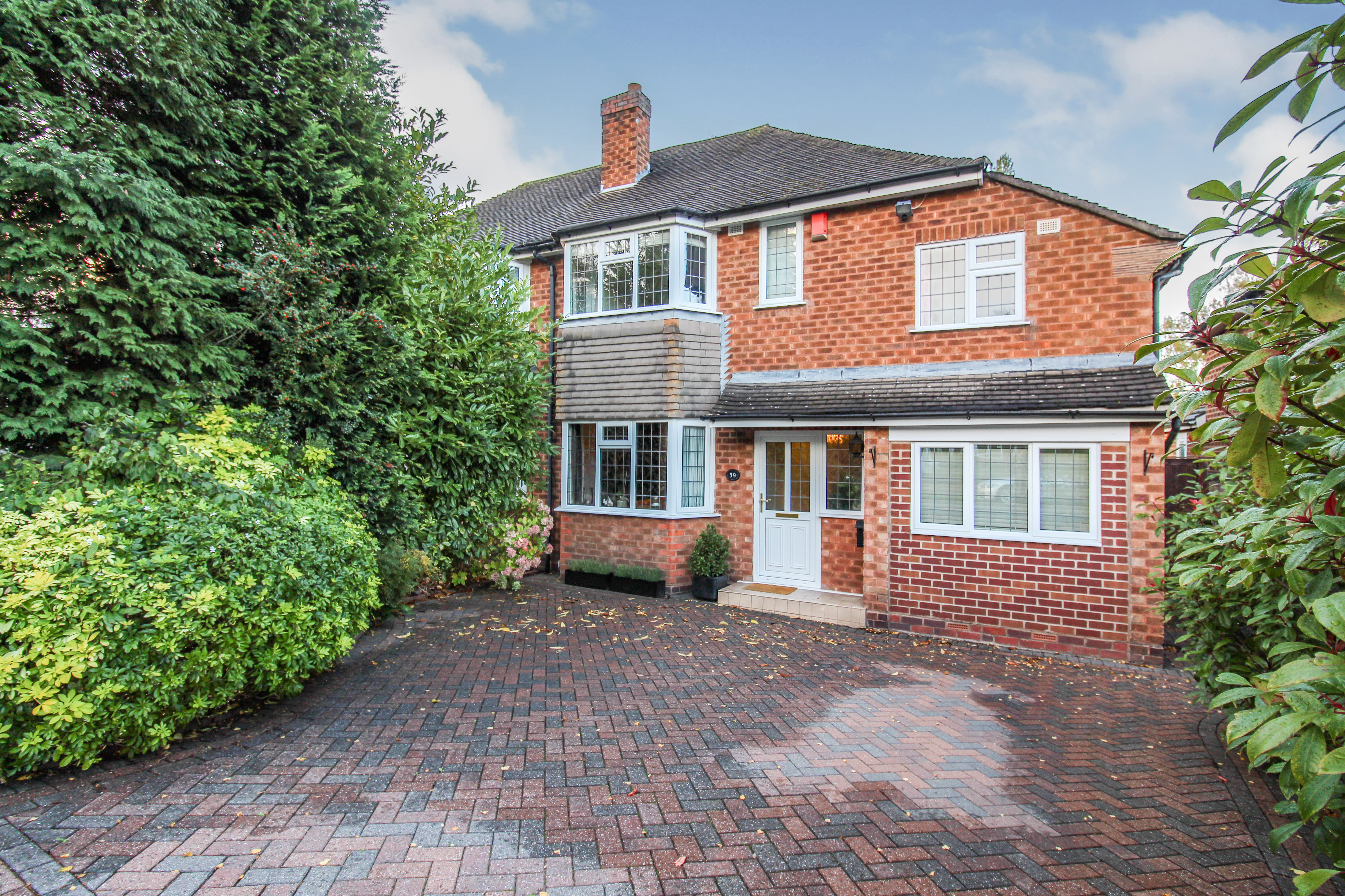 3 bedroom semi-detached house for sale in Russell Bank Road, Sutton ...