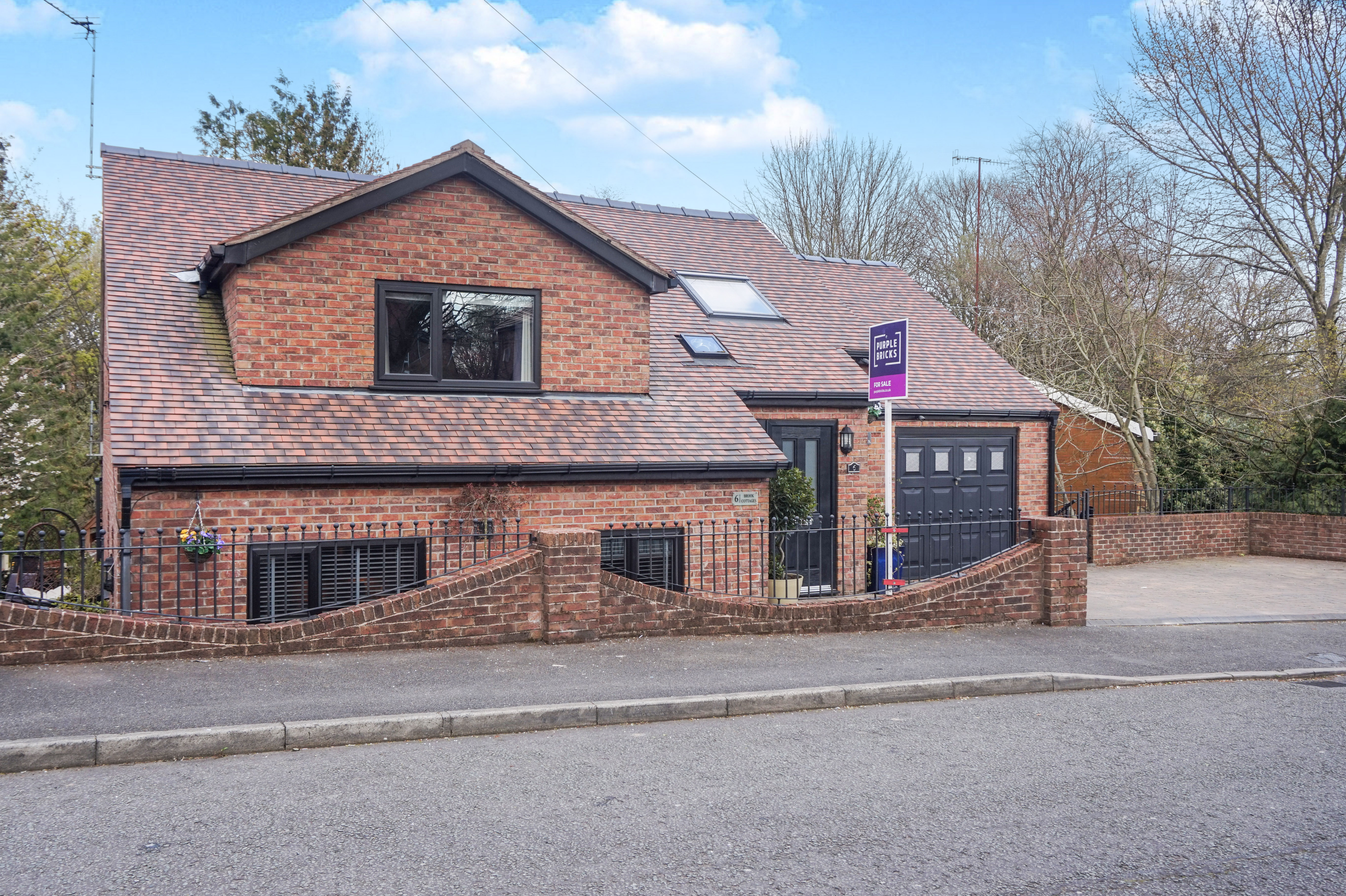 4 bedroom detached house for sale in Brook Cottages, Rochdale, OL16 5AN