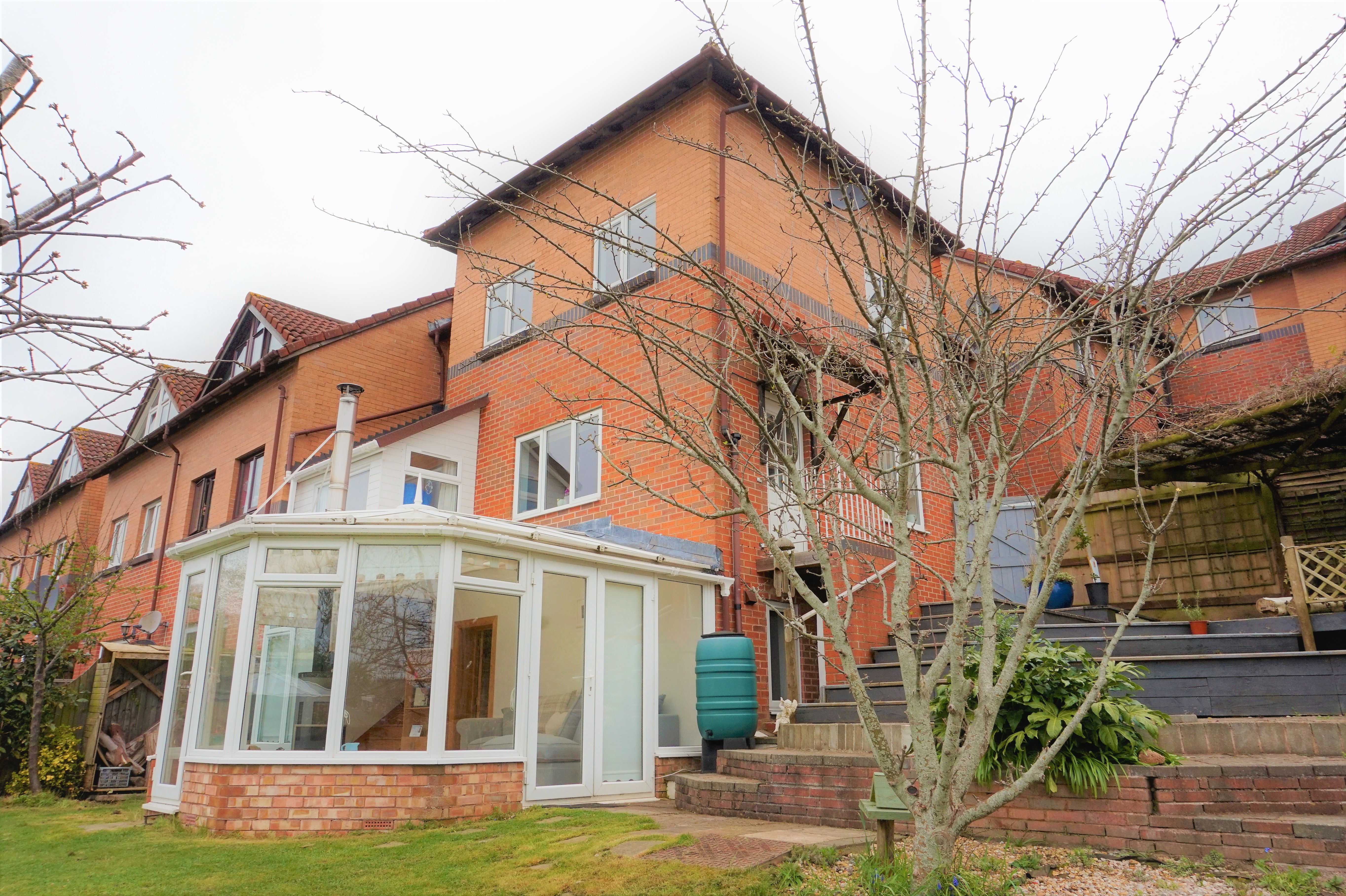 4 bedroom end of terrace house for sale in Farm Hill, Exeter, EX4 2NB