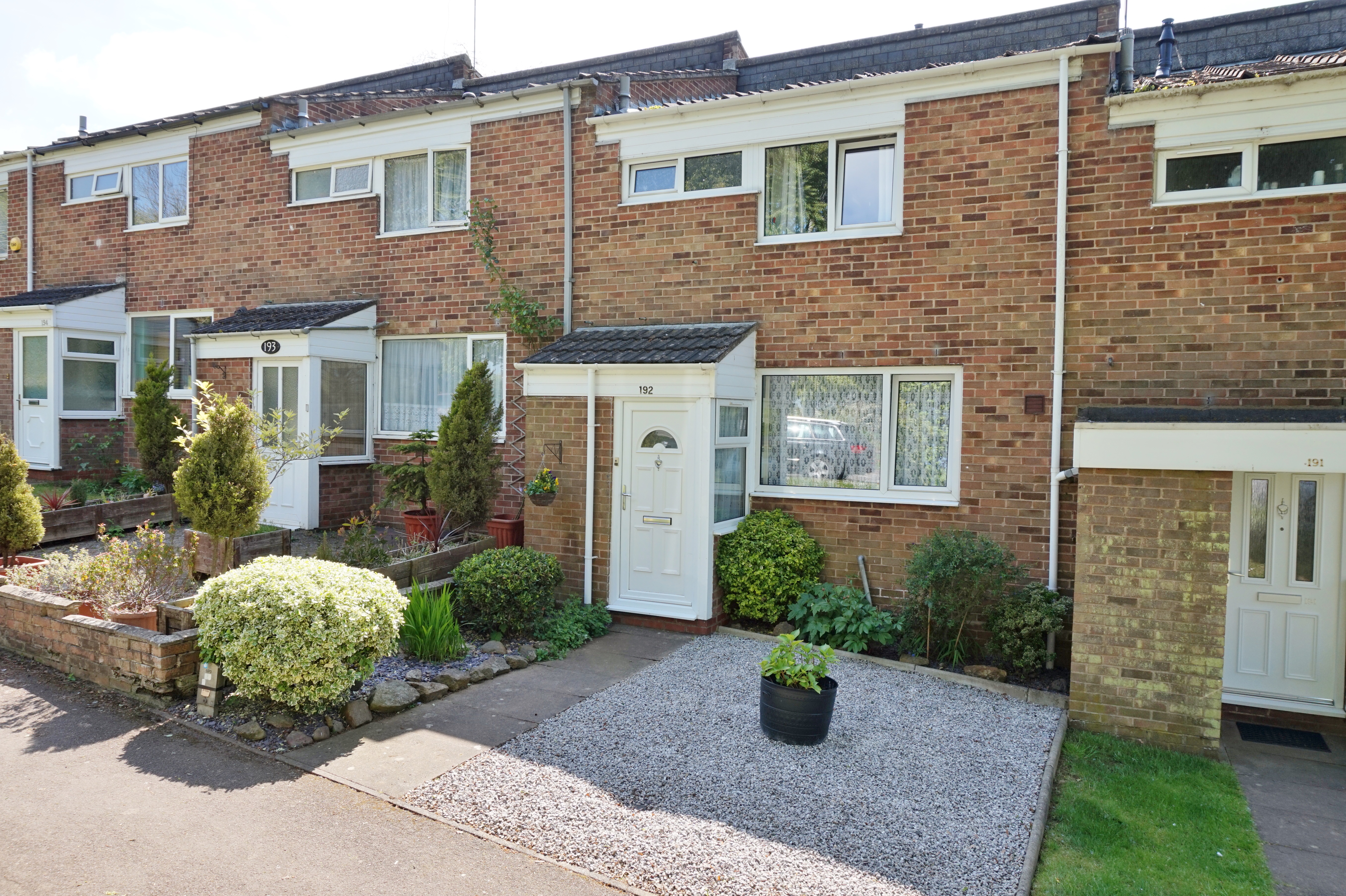 3 bedroom terraced house for sale in The Medway, Daventry, NN11 4QY