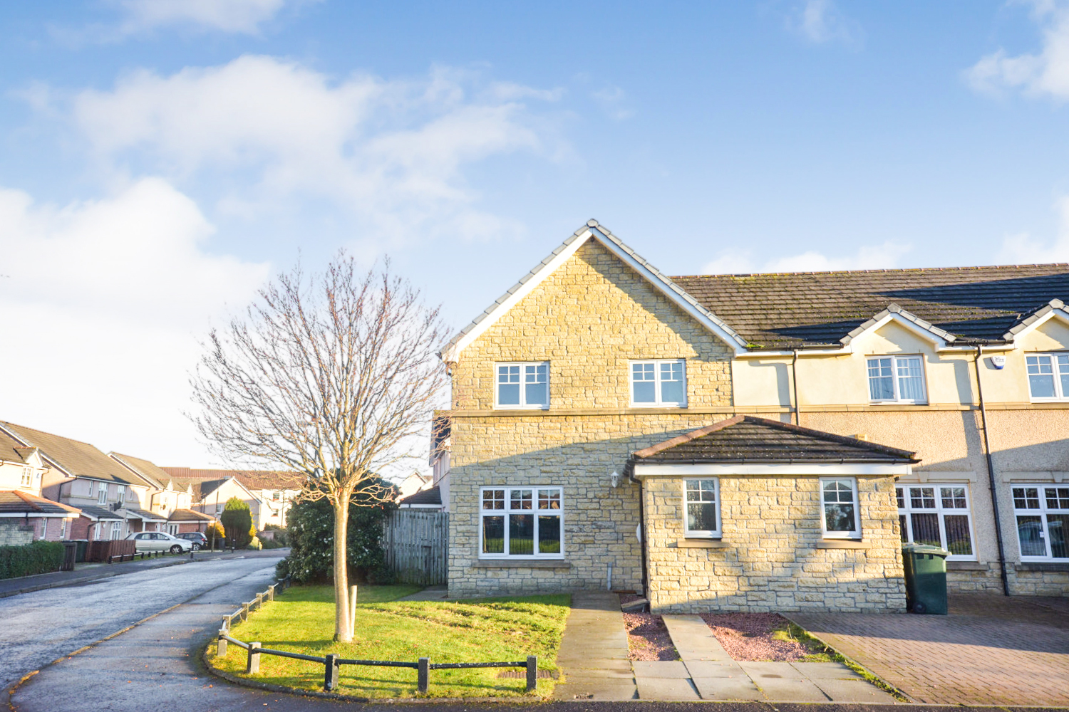 3 bedroom end of terrace house for sale in Craigroyston Place ...