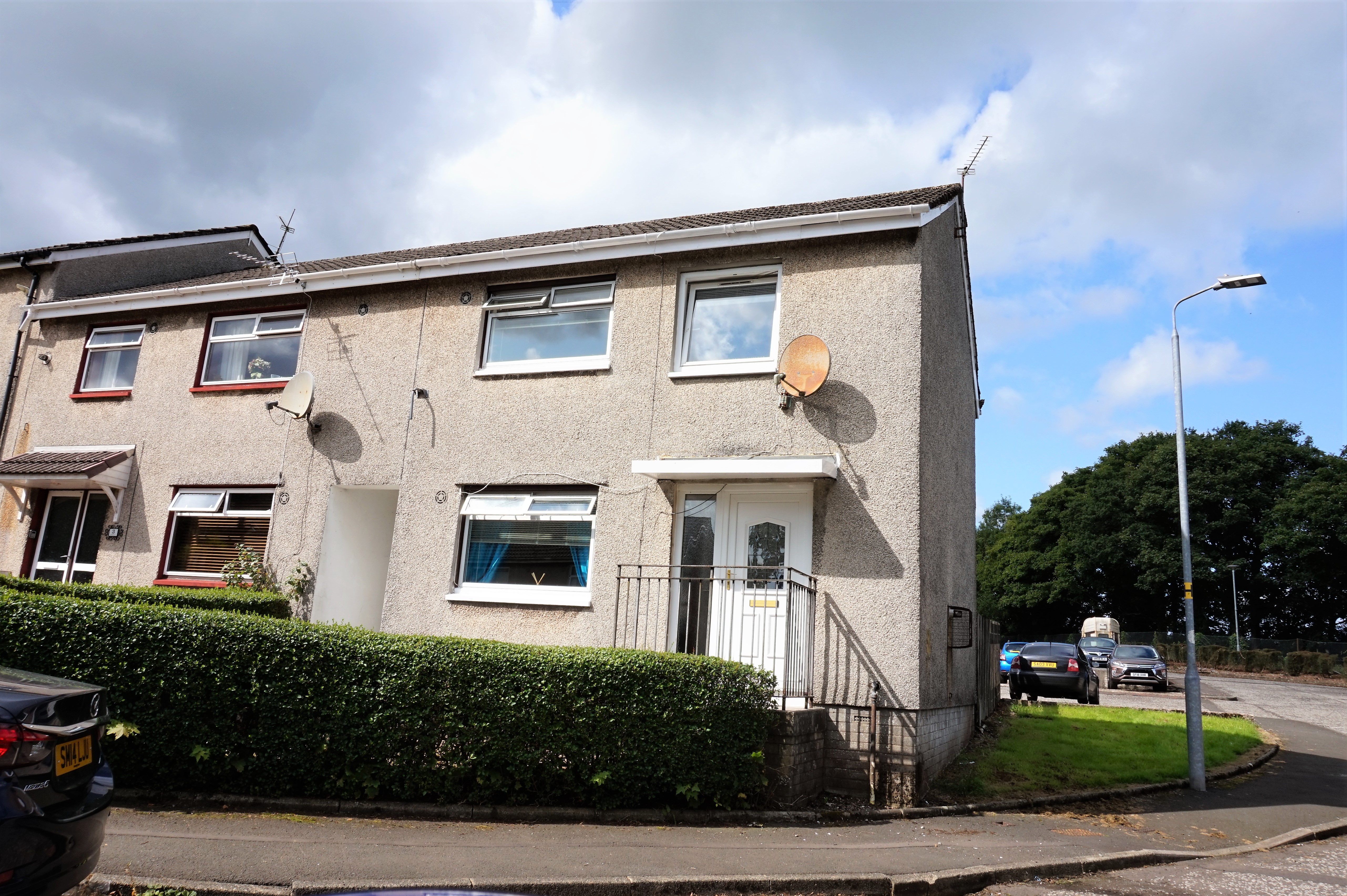 3 bedroom terraced house for sale in Broom Place, Bridge Of Weir, PA11 3LR