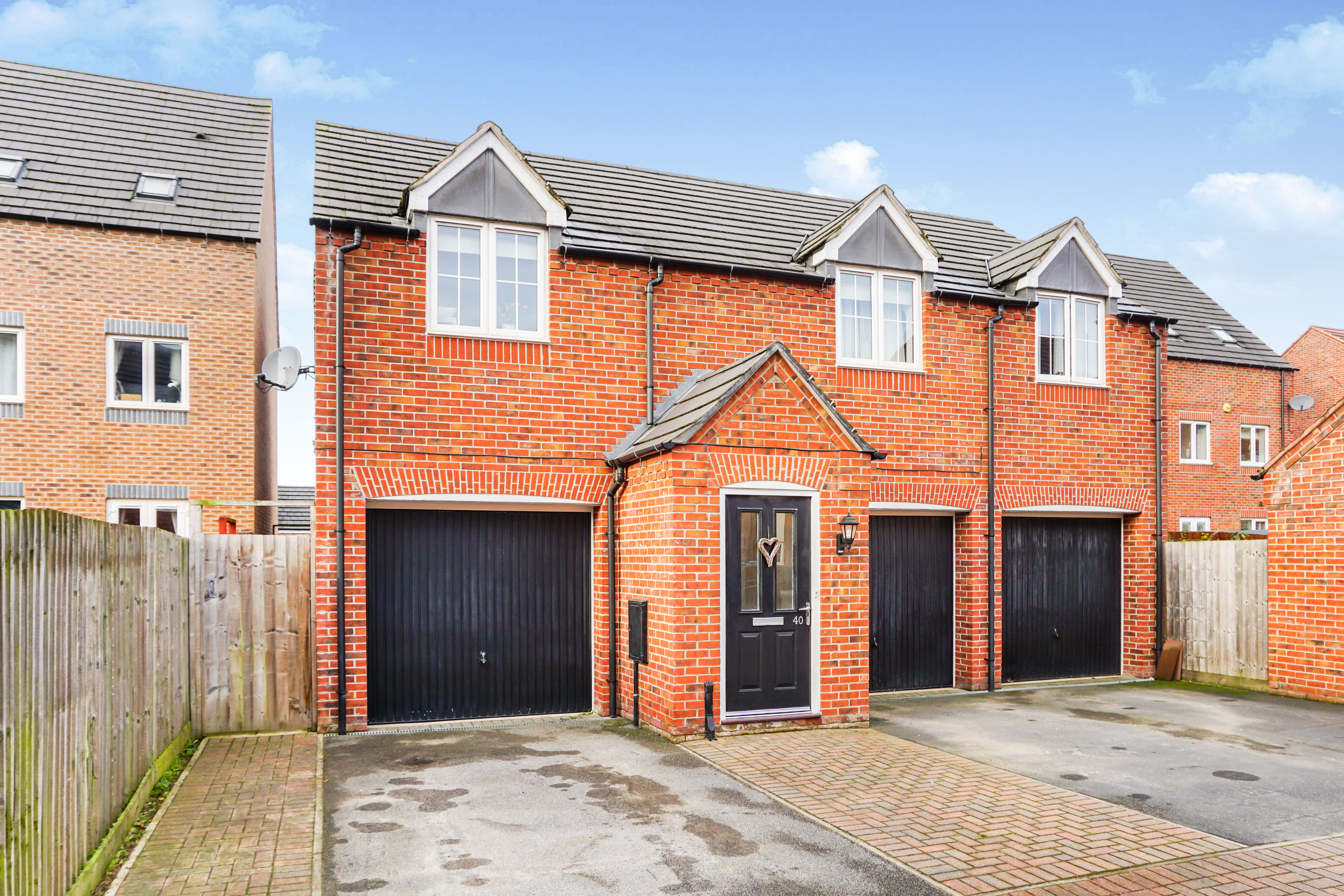 2 bedroom coach house for sale in Denby Bank, Ripley, DE5 8LD