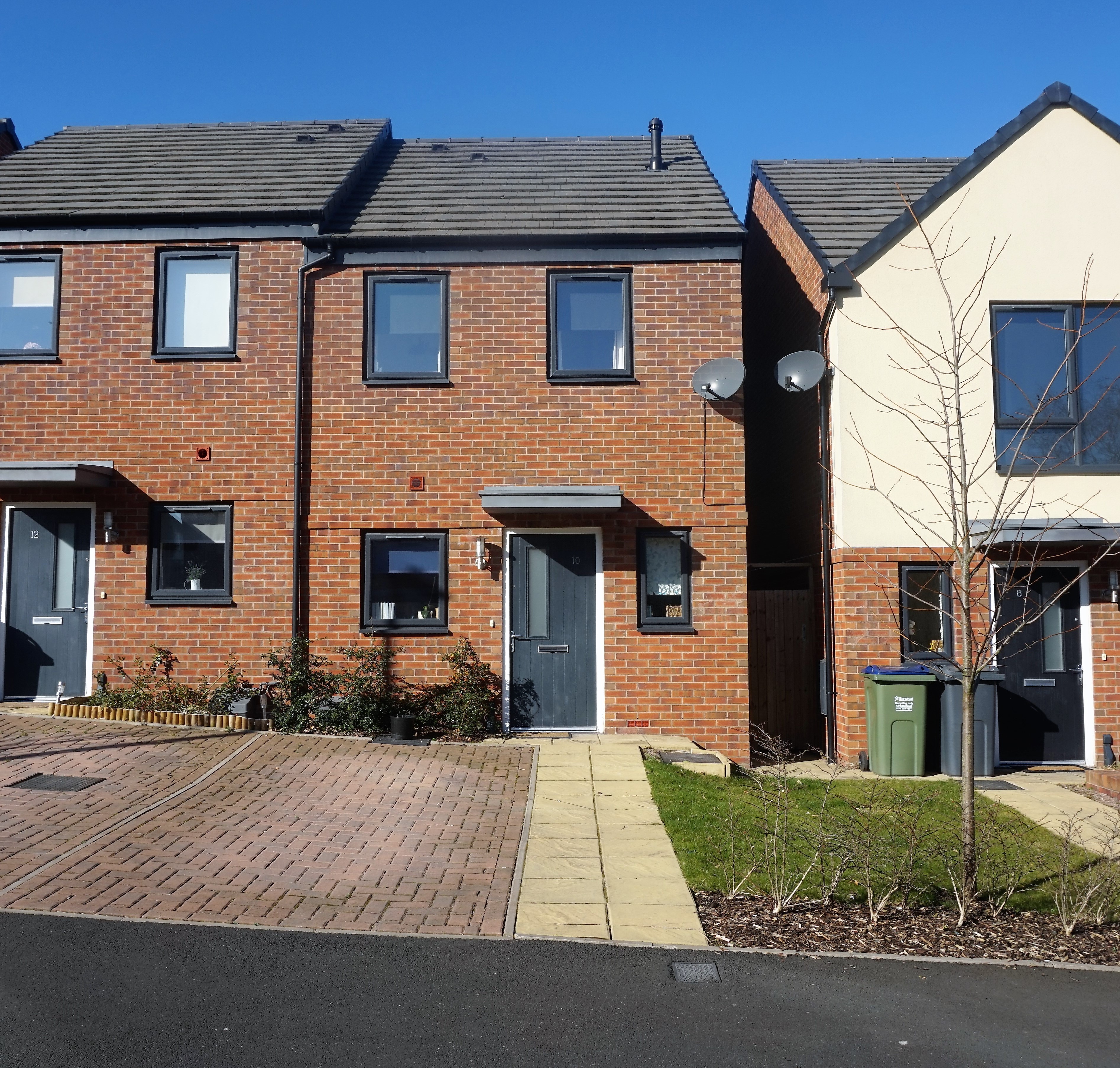 2 bedroom semi-detached house for sale in Ludlow Close, Oldbury, B69 1AA