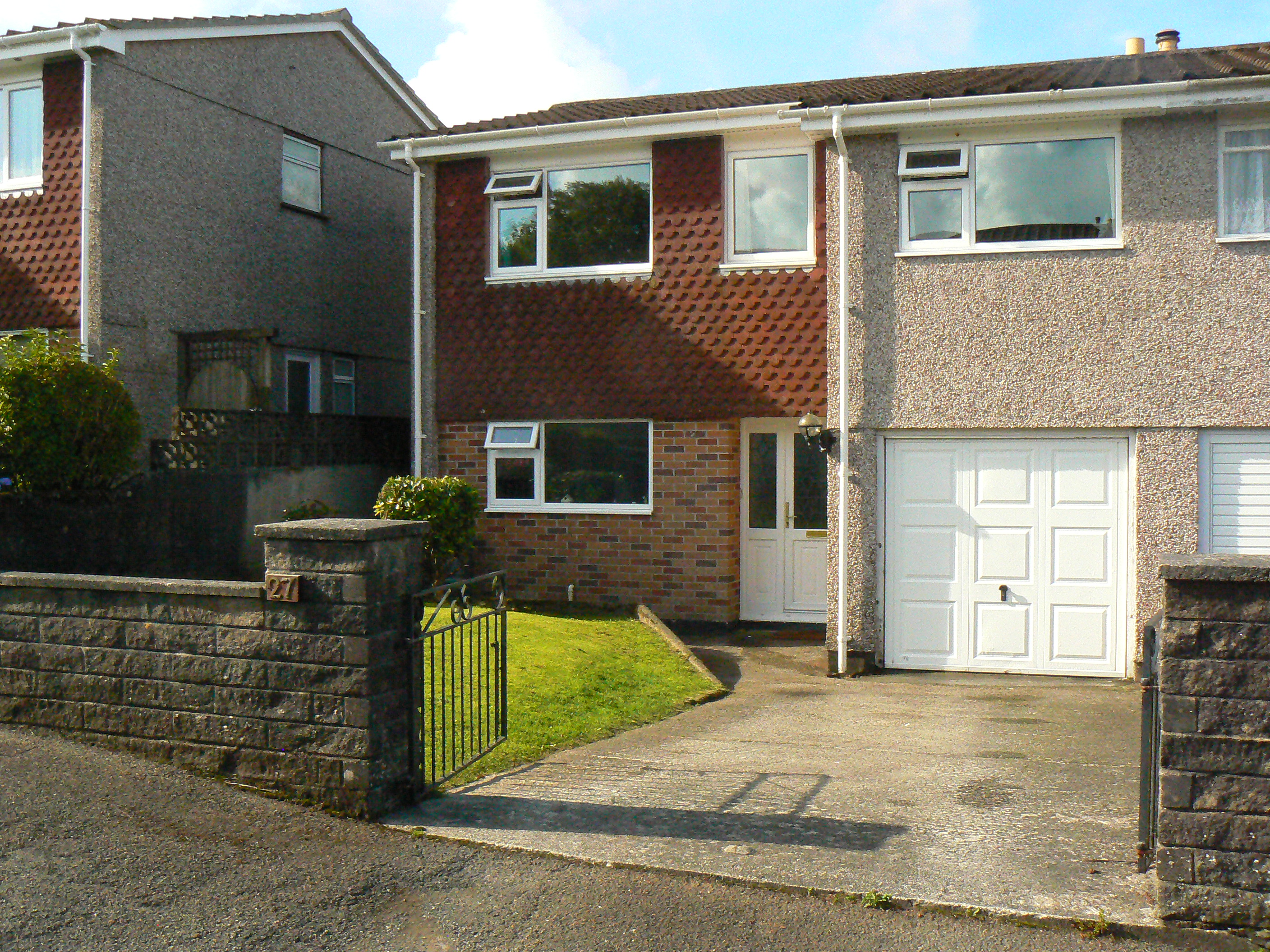 4 bedroom semi-detached house for sale in Pendean Avenue, Liskeard ...