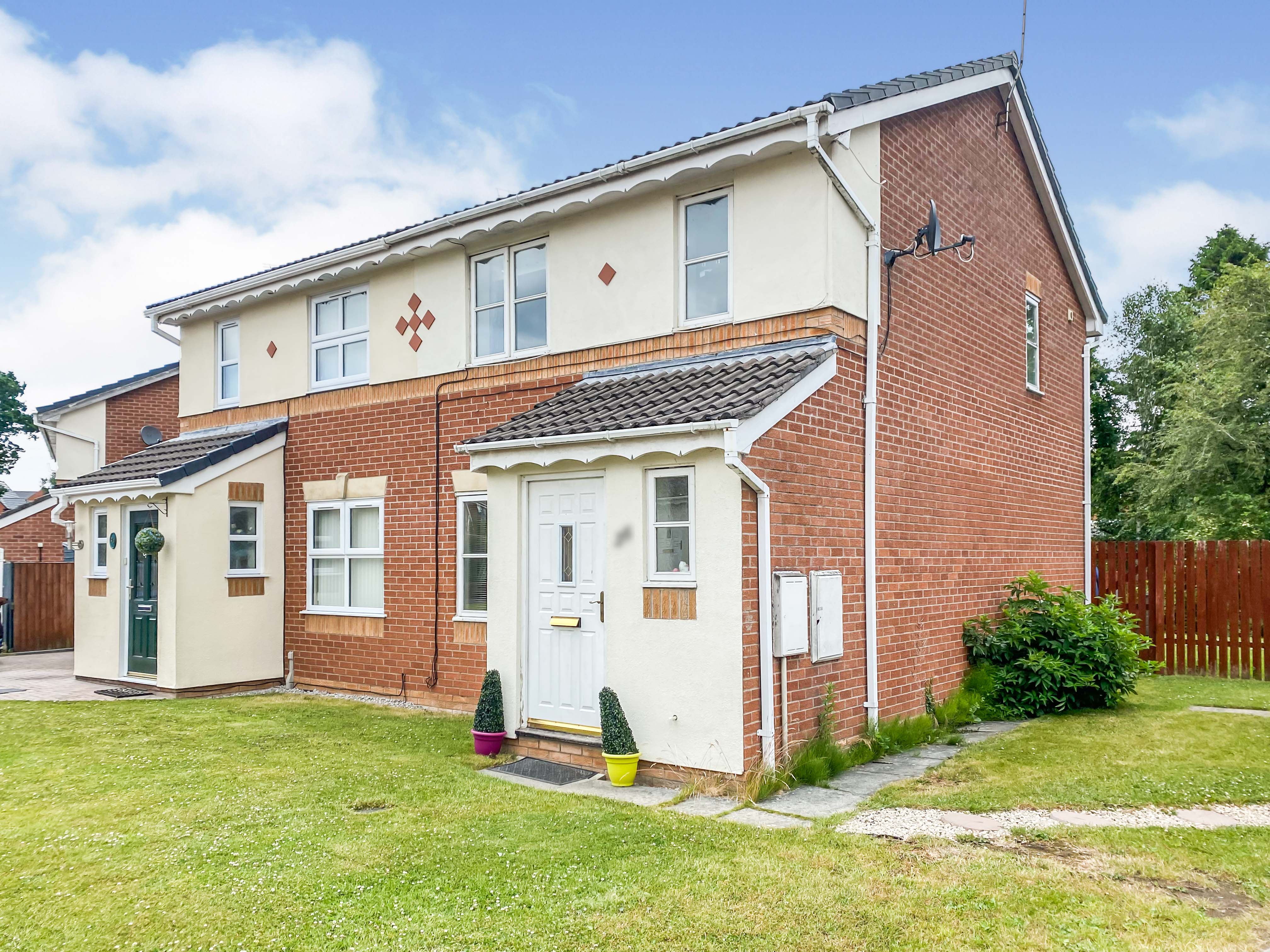 3 bedroom semi-detached house for sale in Anvil Close, Sandbach, CW11 3RF