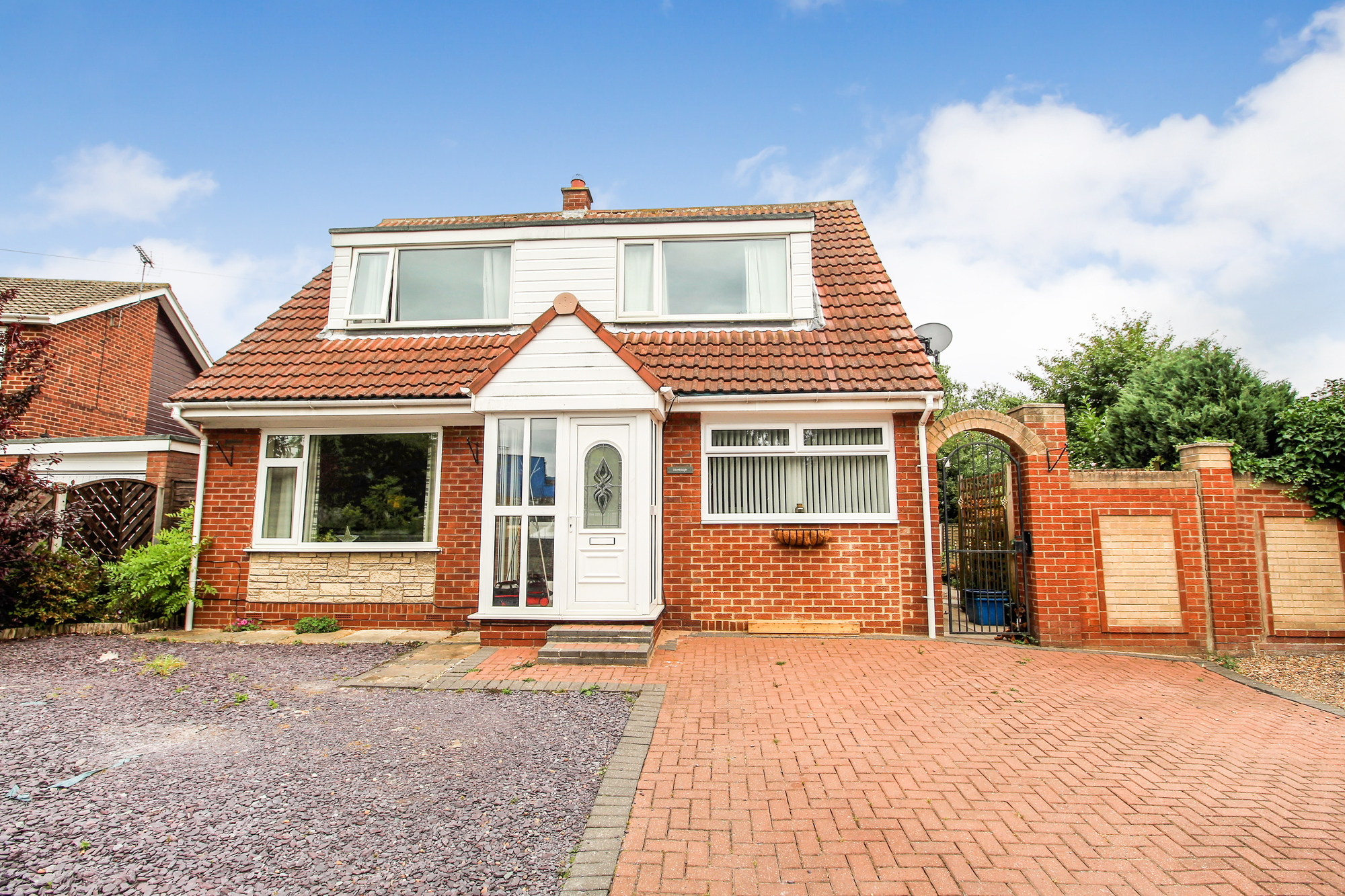 3 bedroom detached house for sale in Baffam Lane, Brayton, YO8 9AX