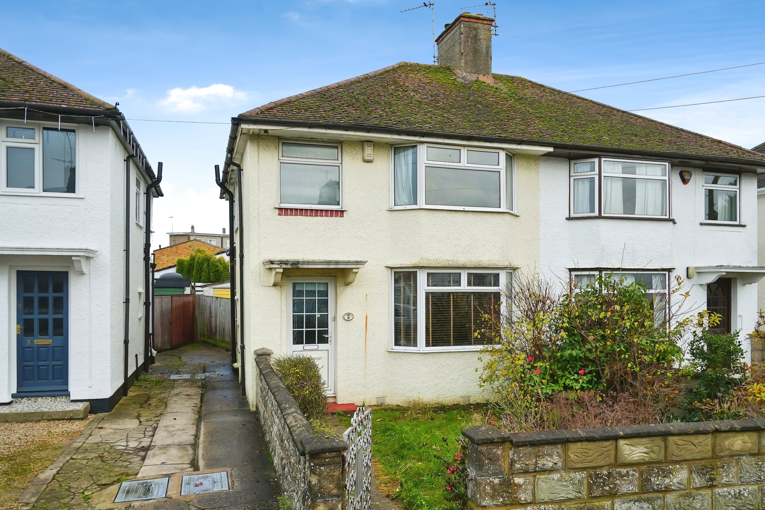 3 bedroom semi-detached house for sale in Liddell Road, Oxford, OX4 3QT