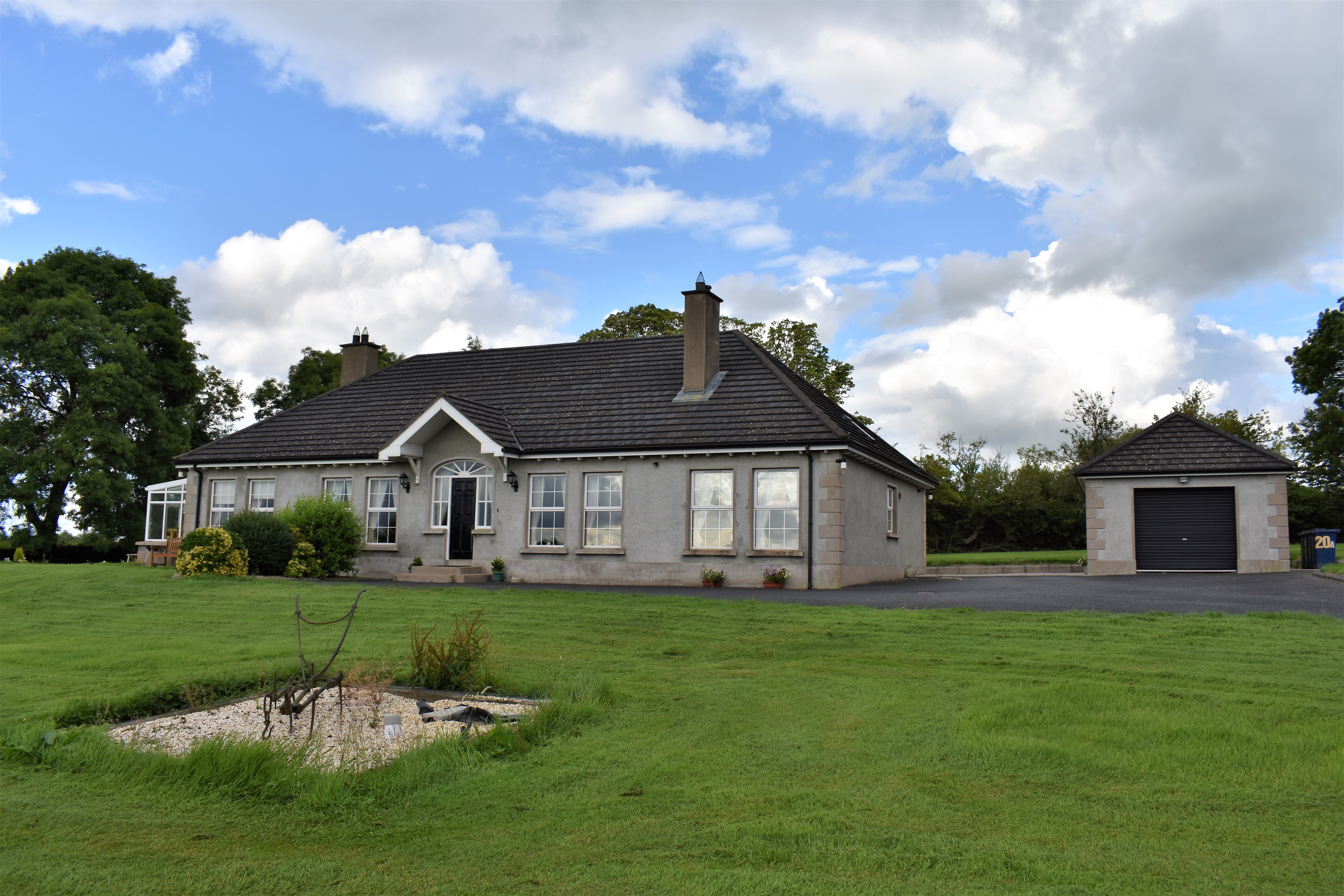 5 bedroom detached house for sale in Lowtown Road, Waringstown, BT66 7SJ