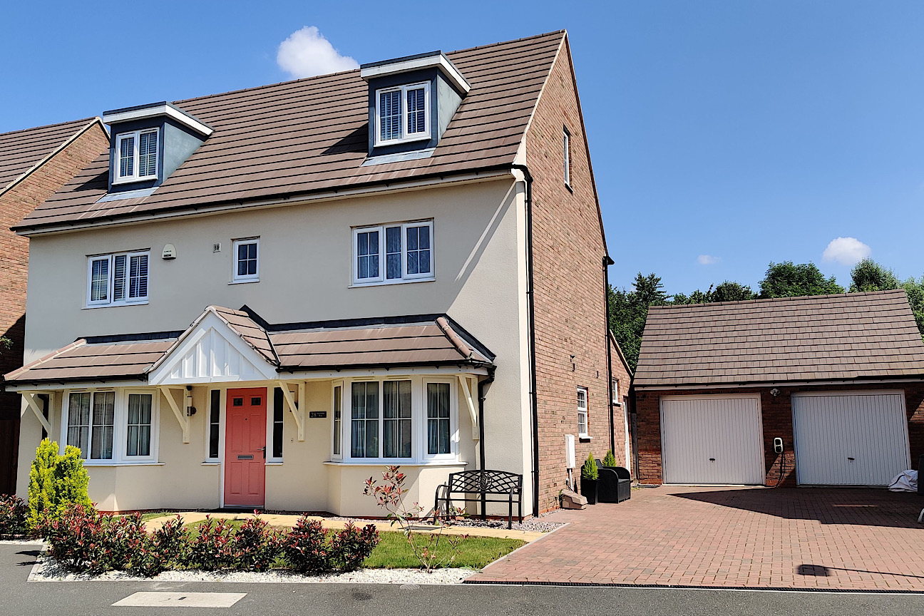 5 bedroom detached house for sale in Maritime Way, Milton Keynes, MK10 7FS