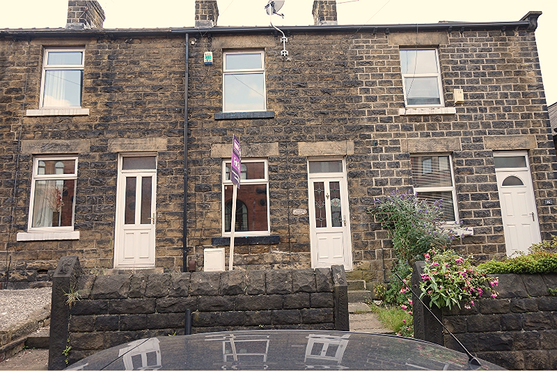 2 bedroom terraced house for sale in Fox Hill Road, Sheffield, S6 1HB