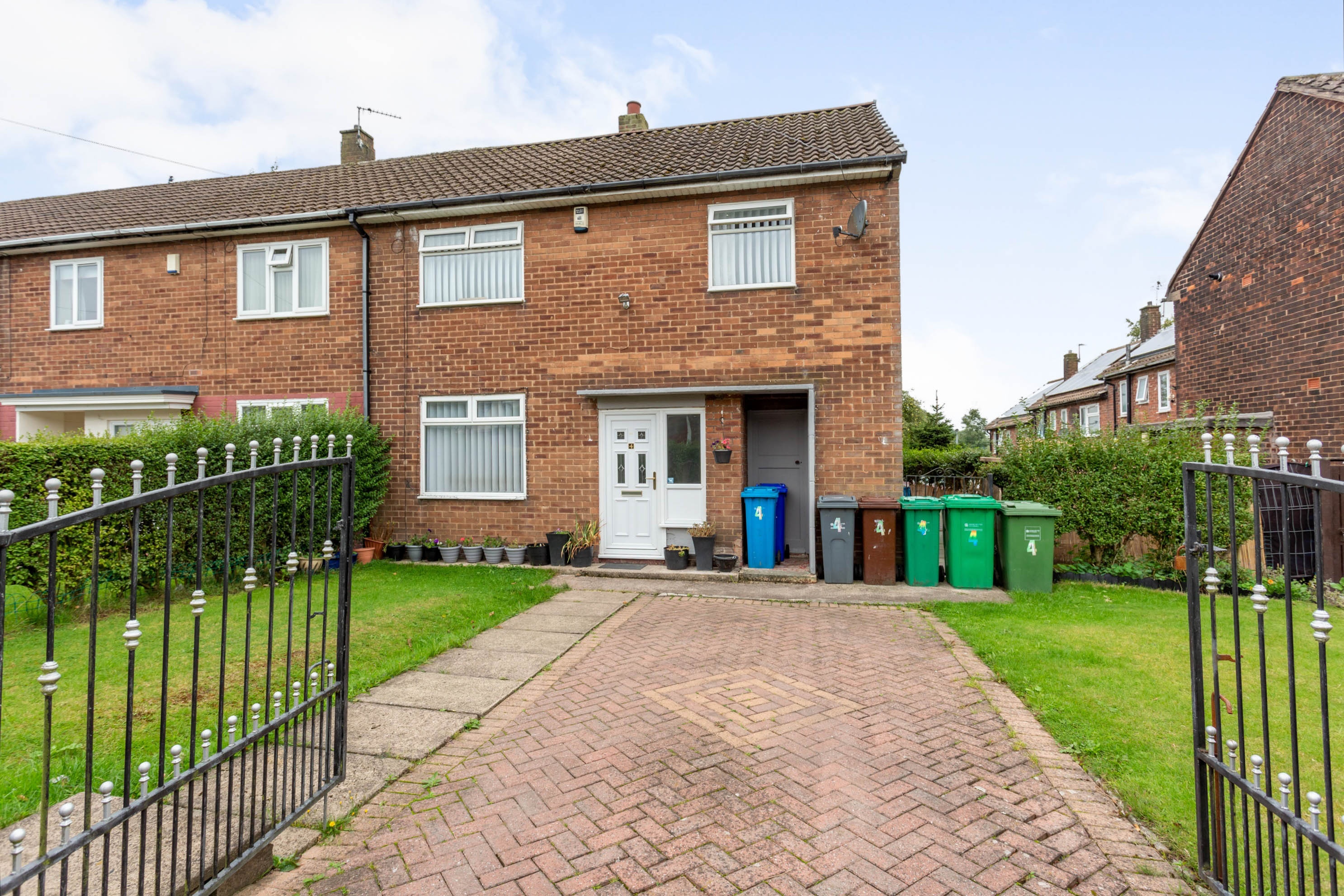 3 bedroom end of terrace house for sale in Jurby Avenue, Manchester, M9 6NG