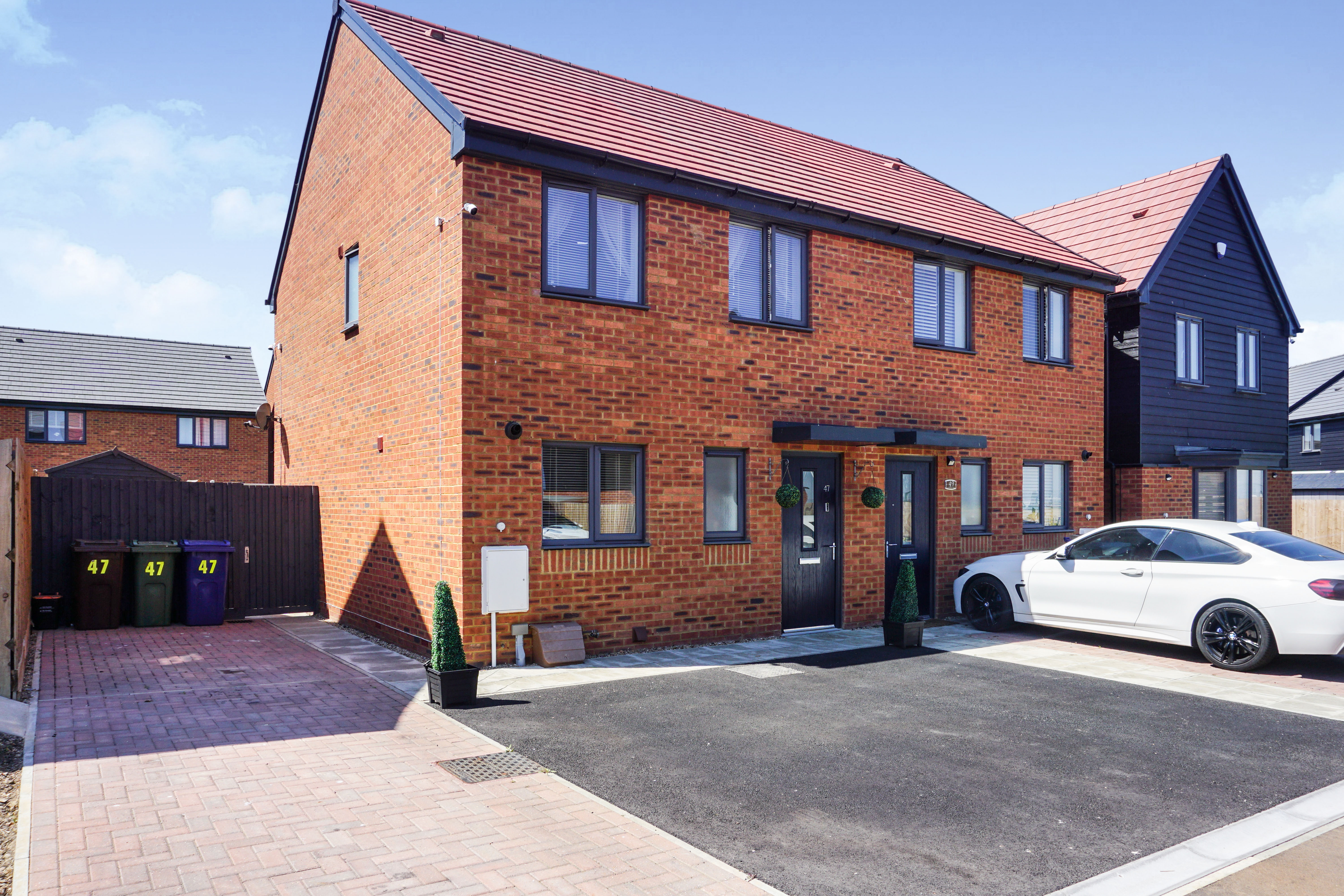 3 bedroom semi-detached house for sale in Flanagan Avenue ...