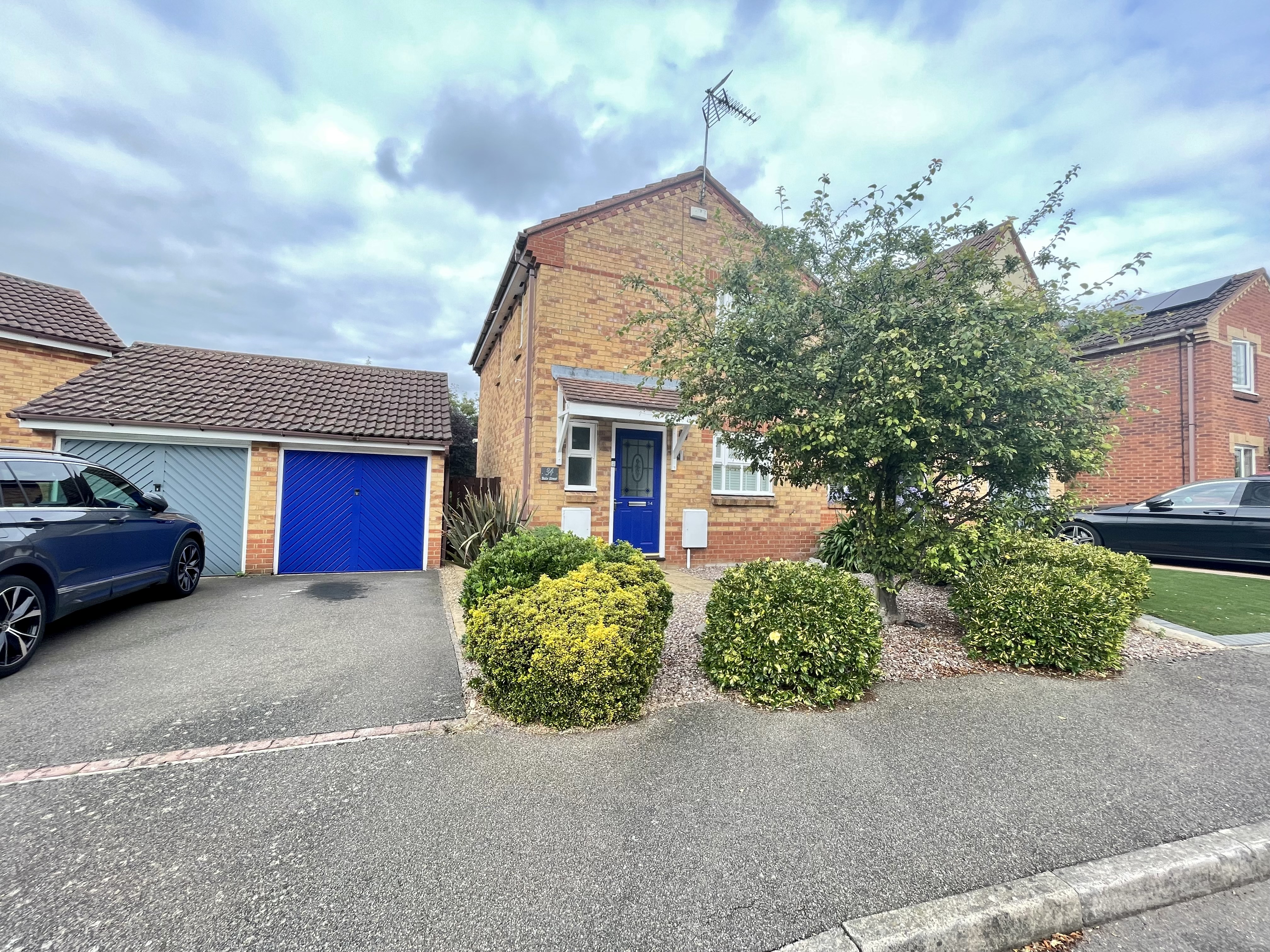 3 bedroom detached house for sale in Duke Street, Wellingborough, NN8 2HL