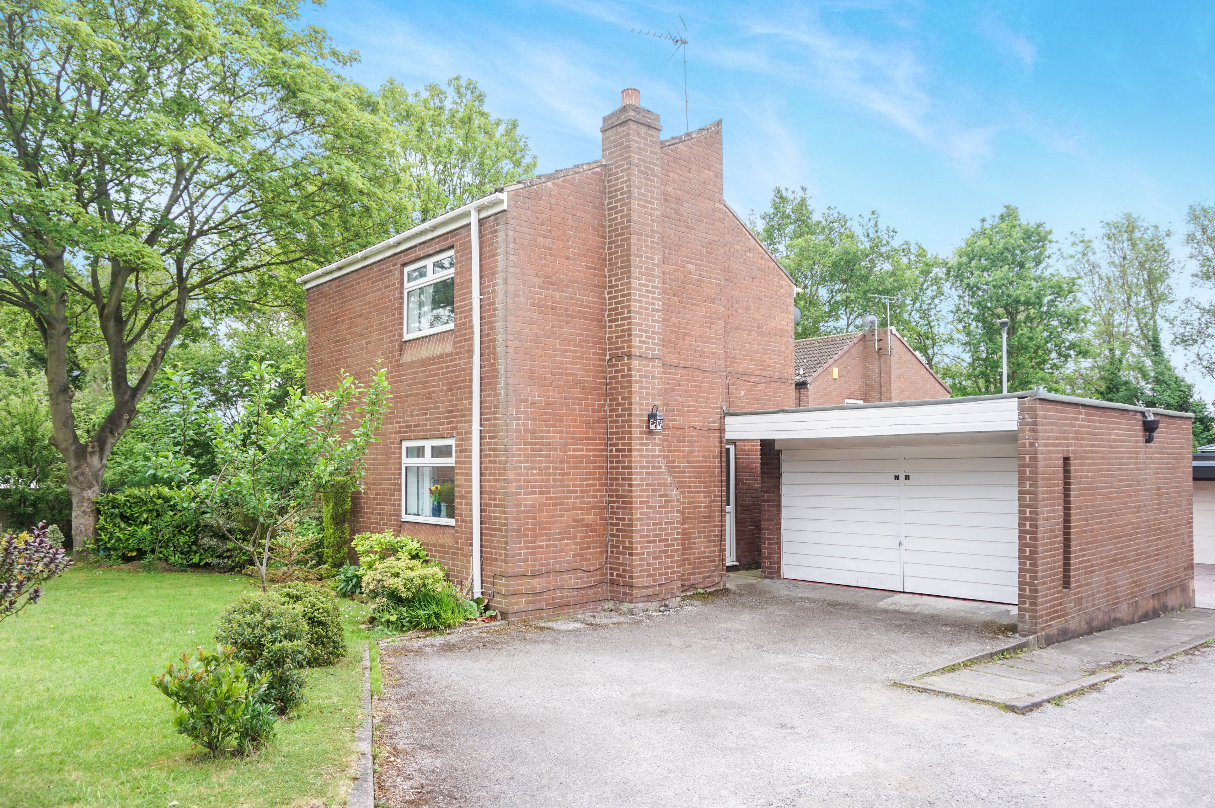 3 bedroom detached house for sale in Greenhouse Farm Road, Runcorn, WA7 6PP