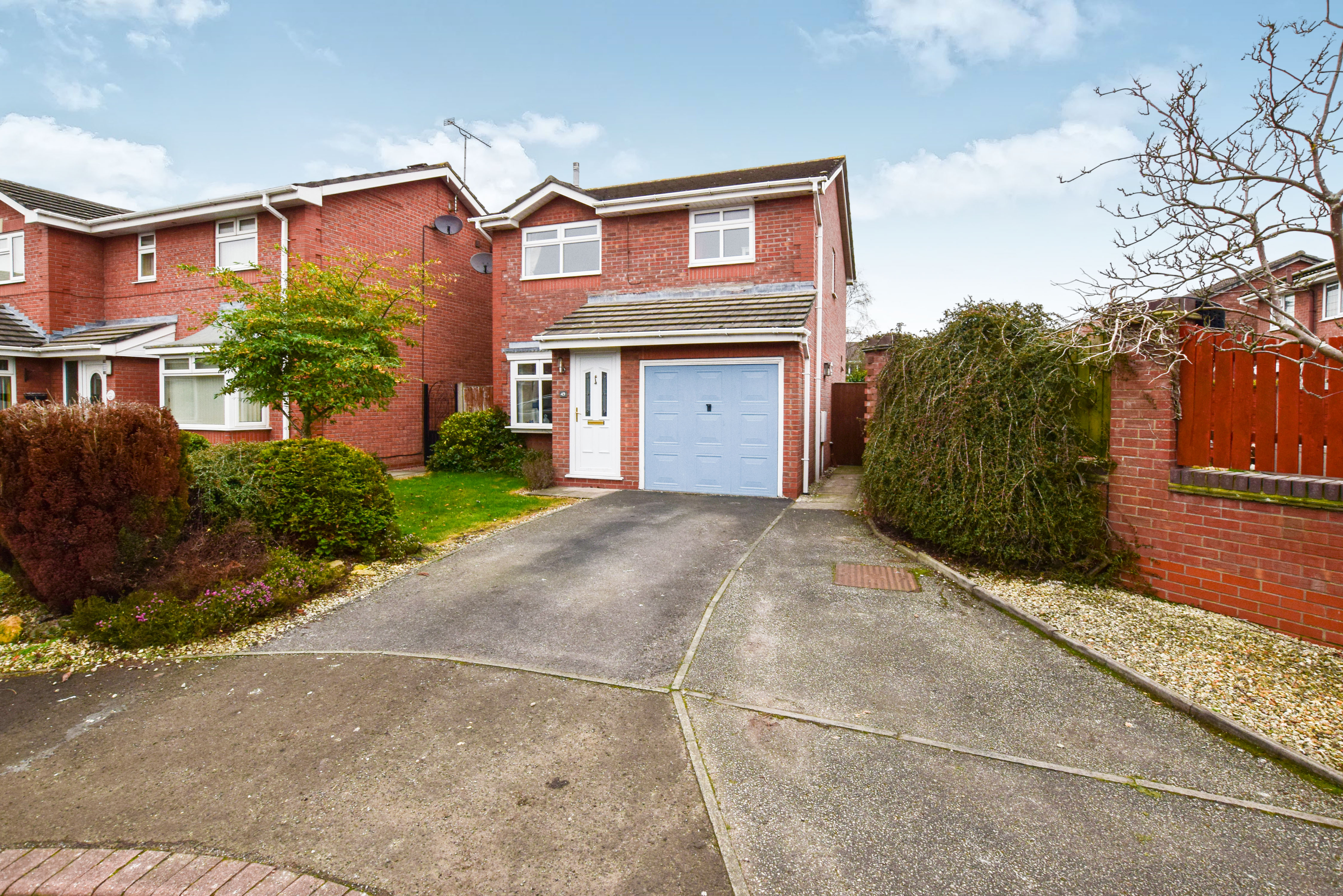 3 bedroom detached house for sale in Mills Way, Crewe, CW1 4TF