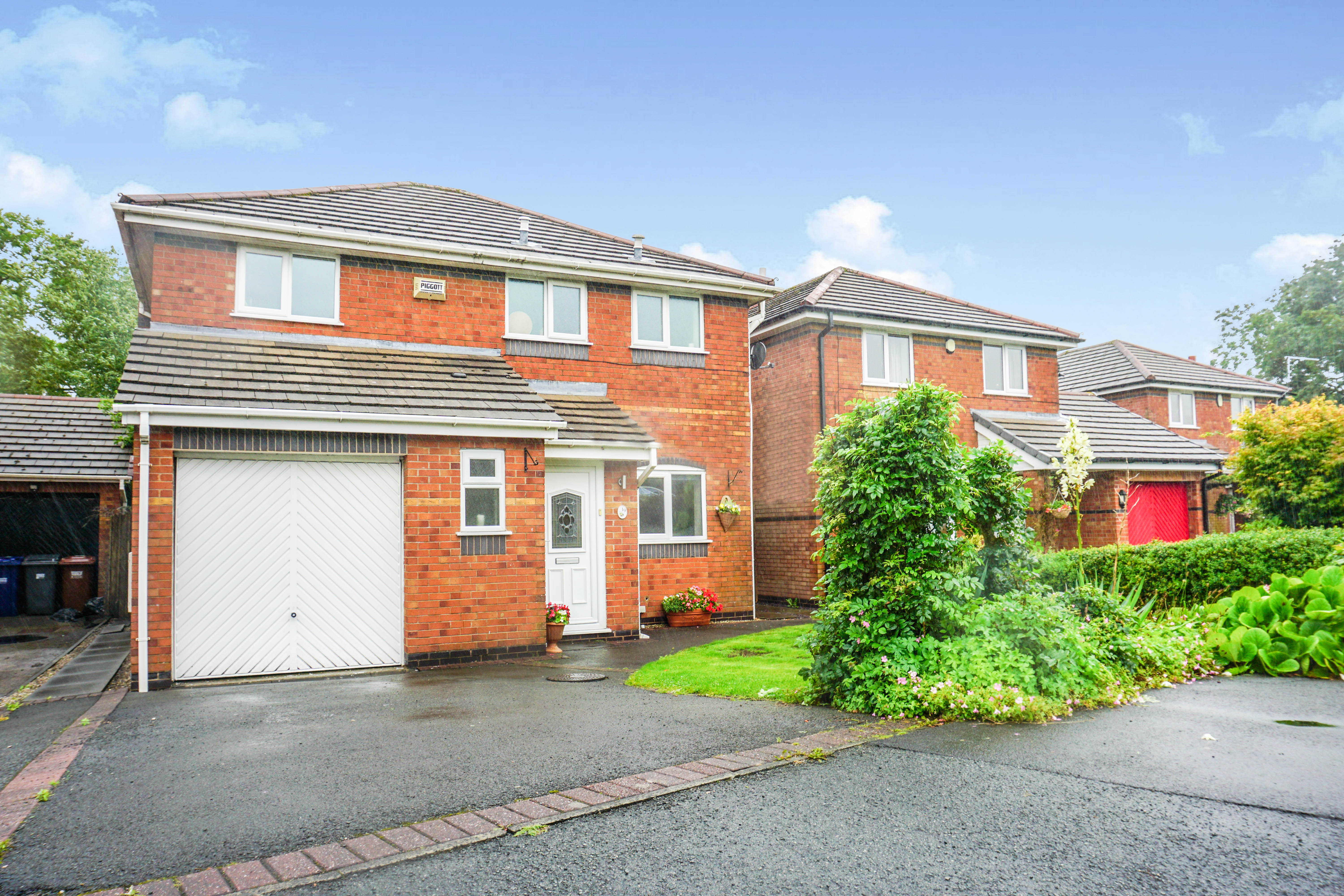 4 bedroom detached house for sale in Craigflower Court, Bamber Bridge ...