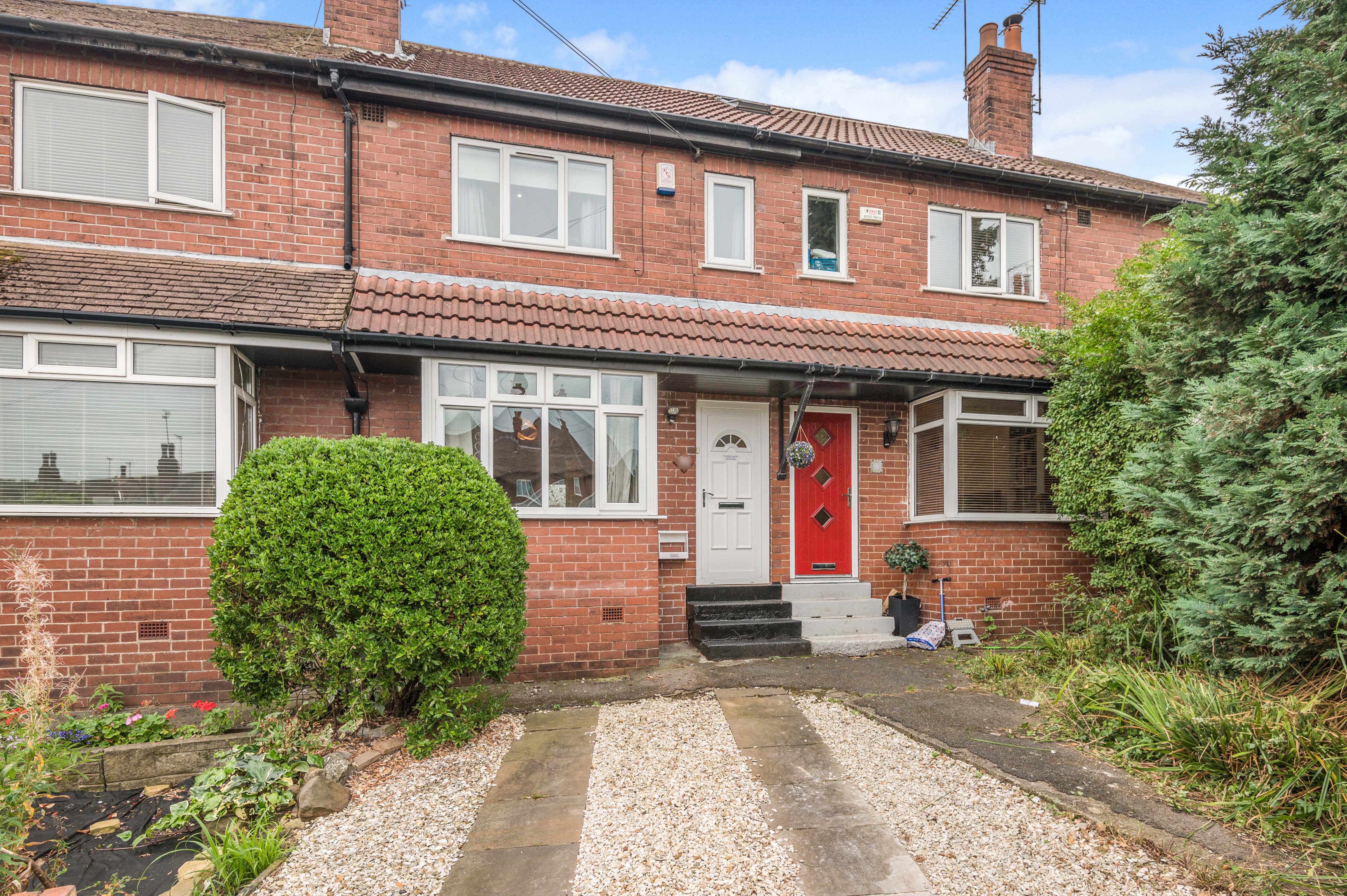 2 bedroom terraced house for sale in Springfield Walk, Leeds, LS18 5DR