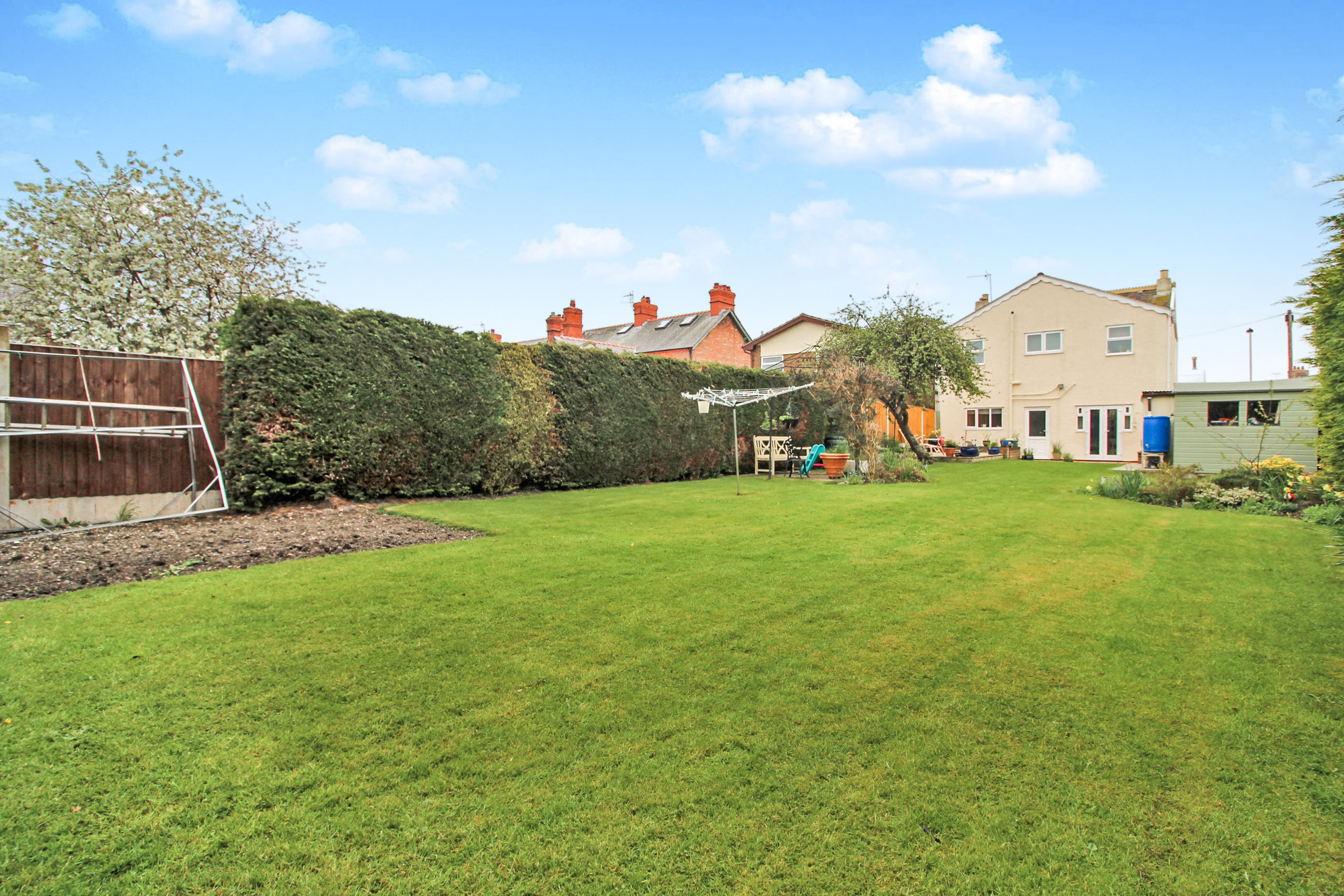 4 bedroom detached house for sale in Phoenix Street, Sandycroft, CH5 2PD