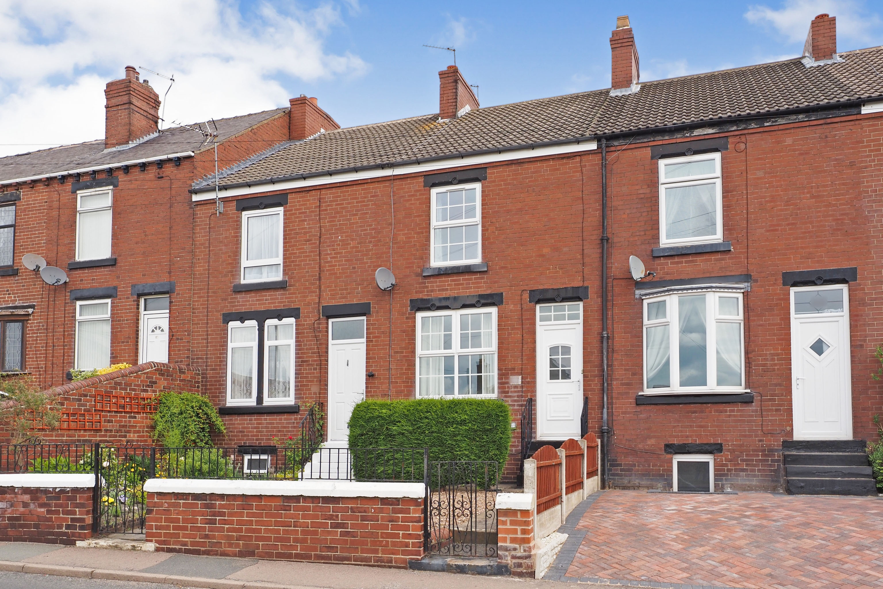 2 bedroom terraced house for sale in Brier Lane, Havercroft, Wakefield ...