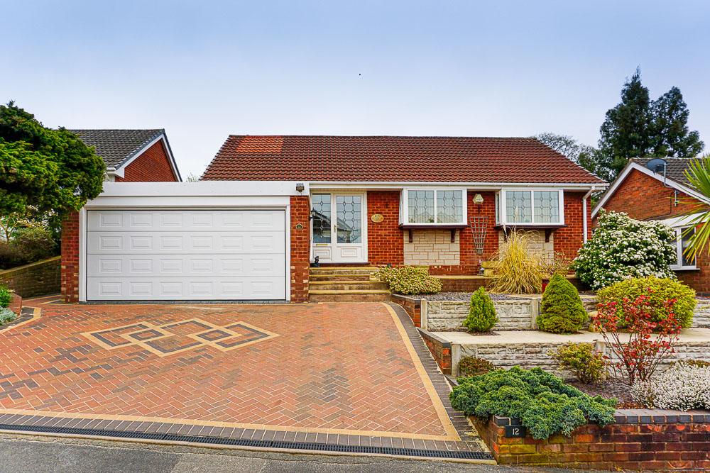 3 bedroom detached bungalow for sale in St. Austell Road, Park Hall ...