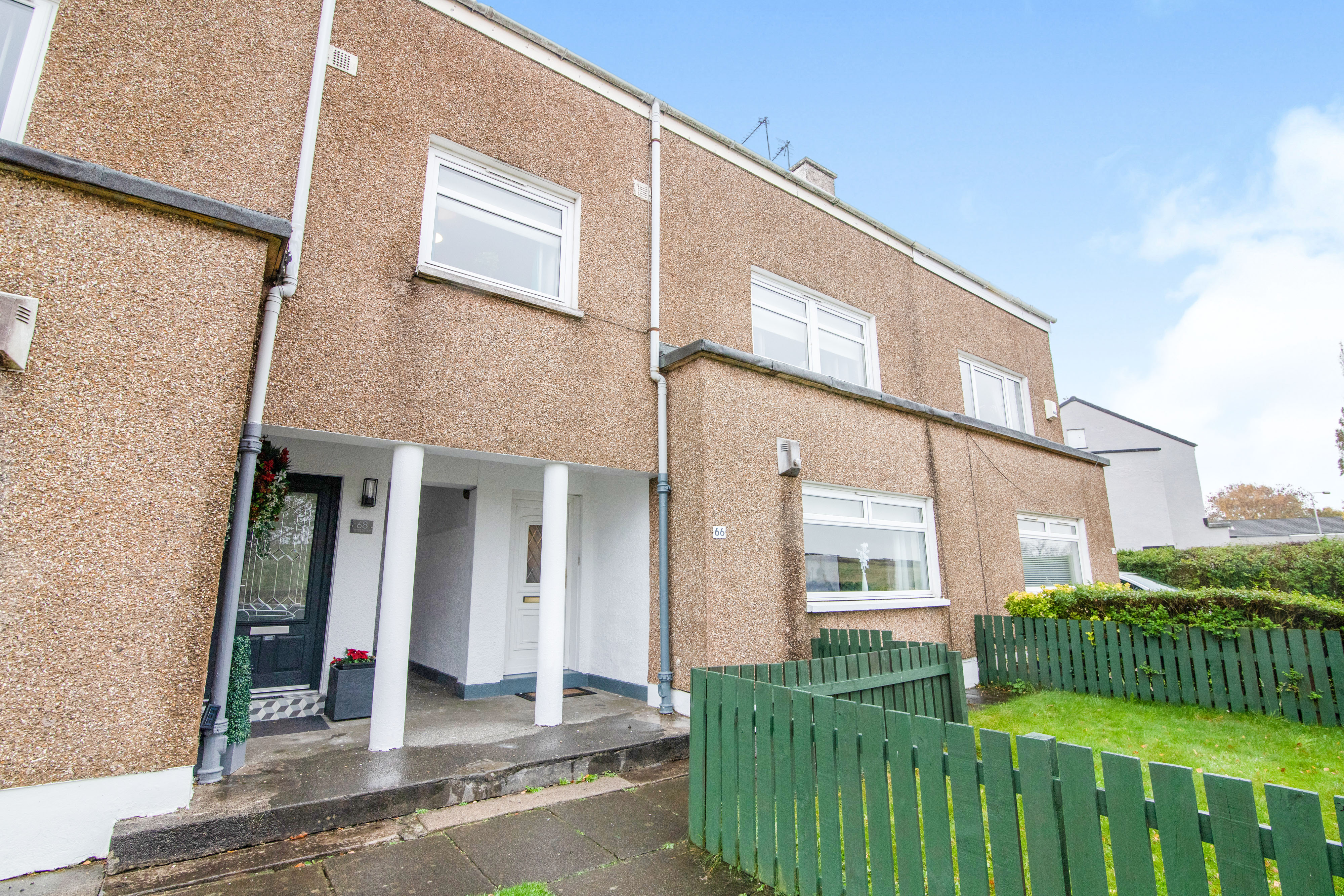 3 bedroom terraced house for sale in Penilee Terrace, Glasgow, G52 4BT