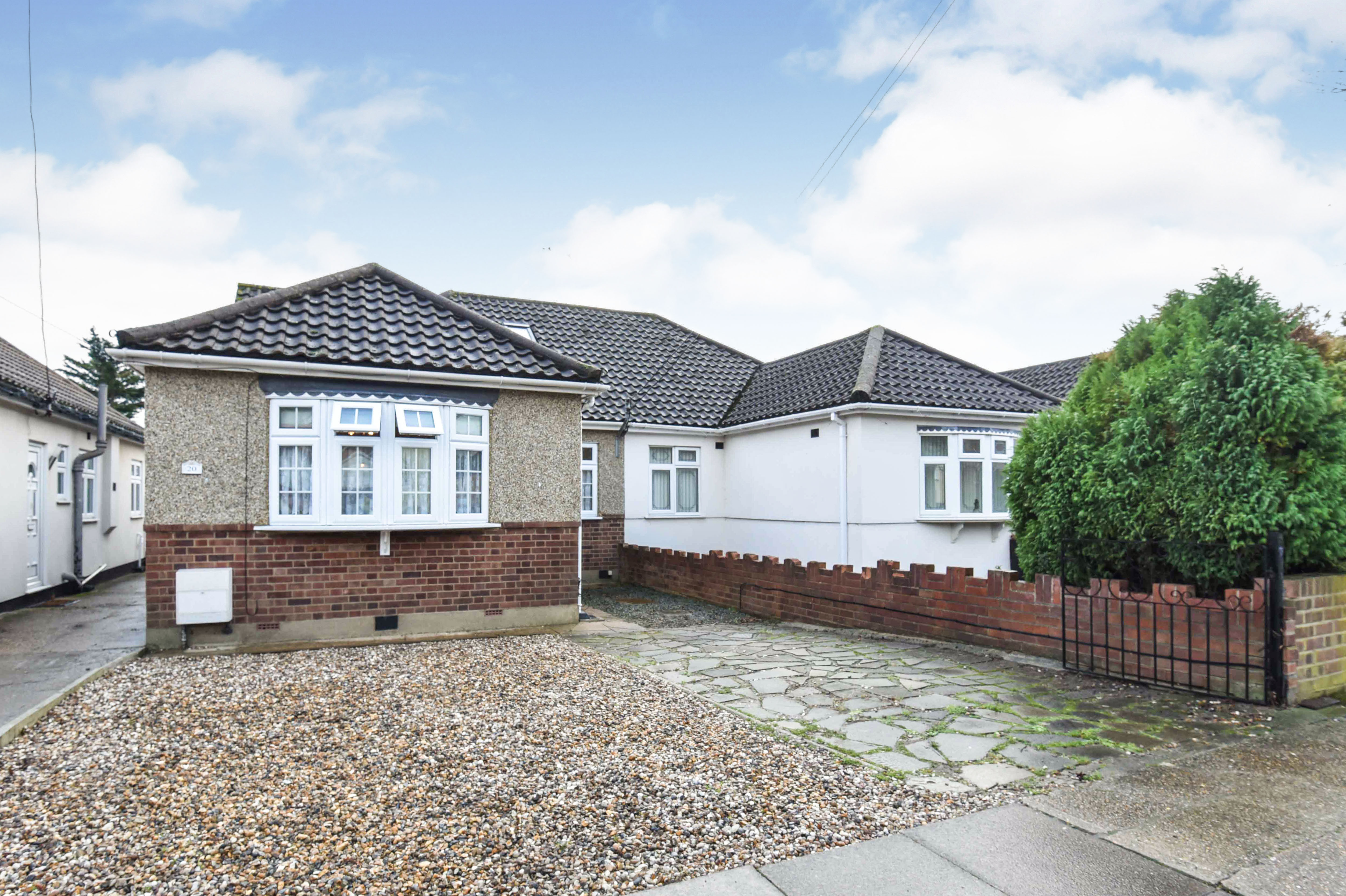 3 bedroom semi-detached bungalow for sale in Cranham Gardens, Upminster ...