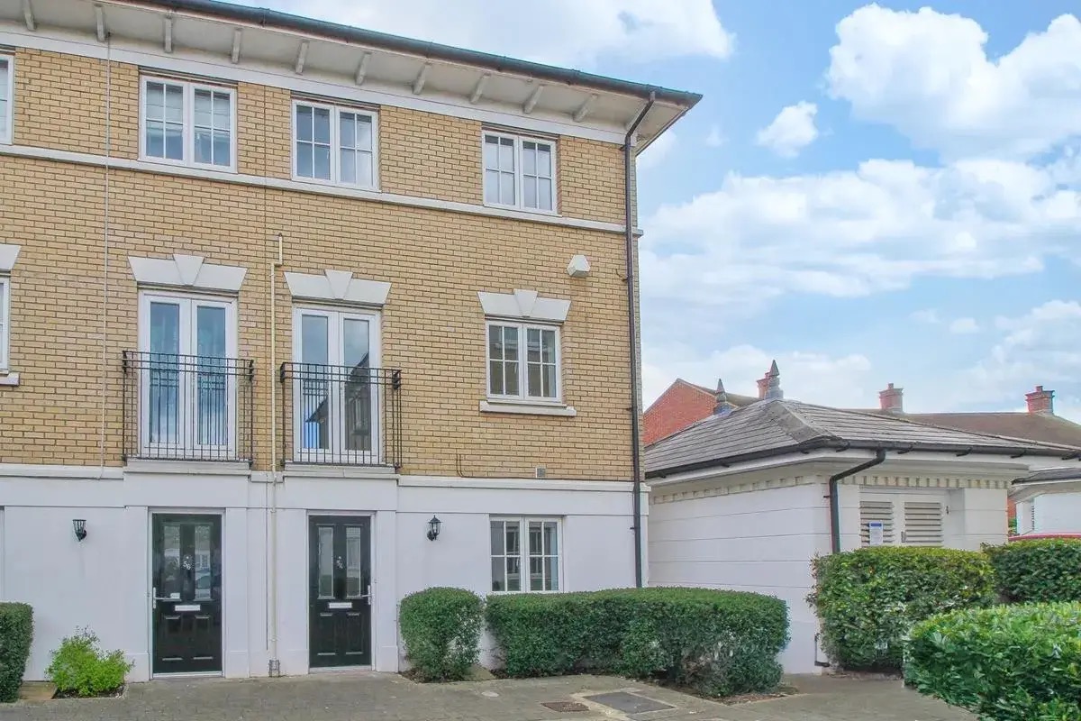 4 bedroom town house for sale in George Williams Way, Colchester, CO1 2JZ
