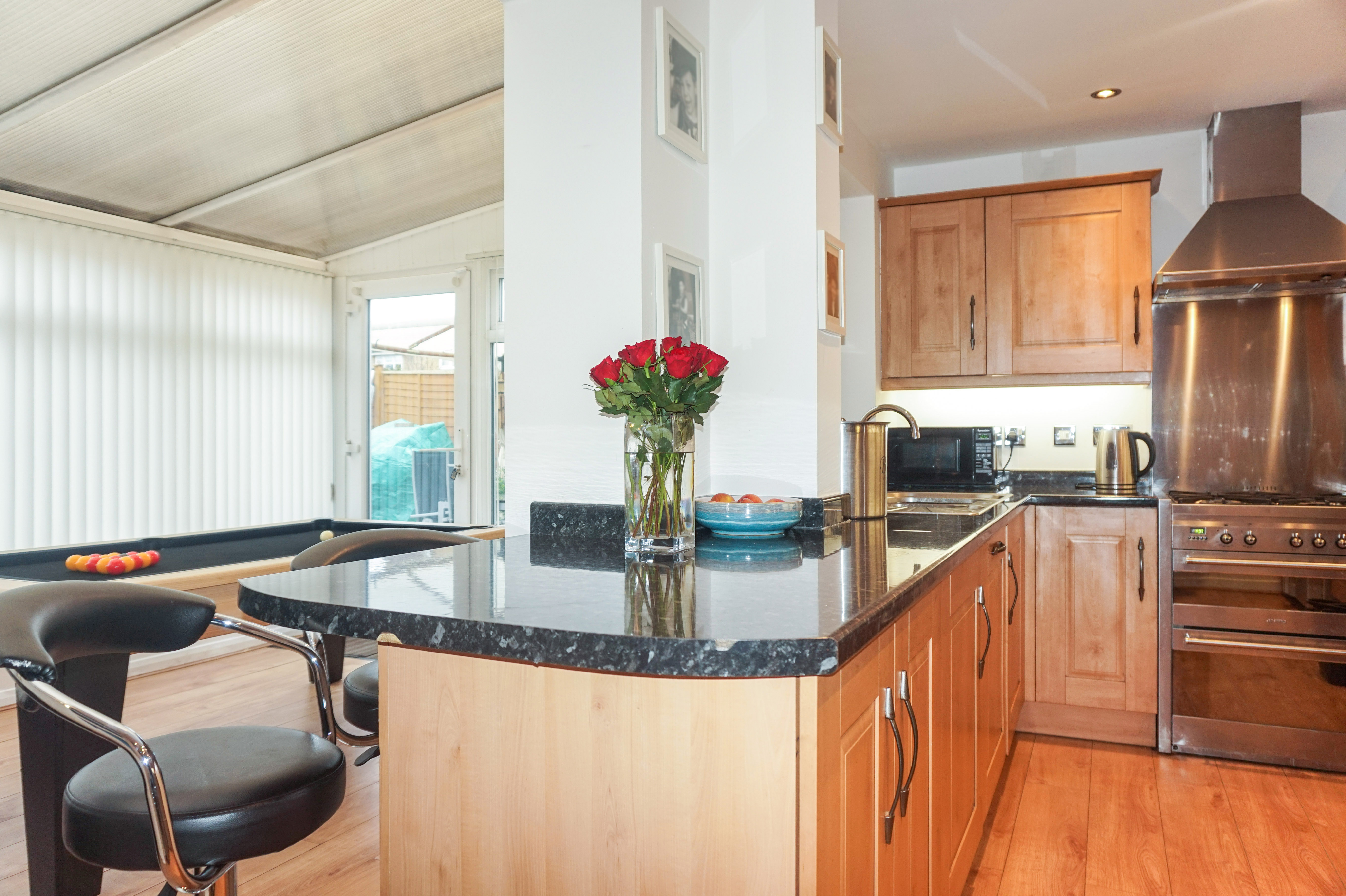 4 bedroom semi-detached house for sale in Grosvenor Road, Rayleigh, SS6 9GA