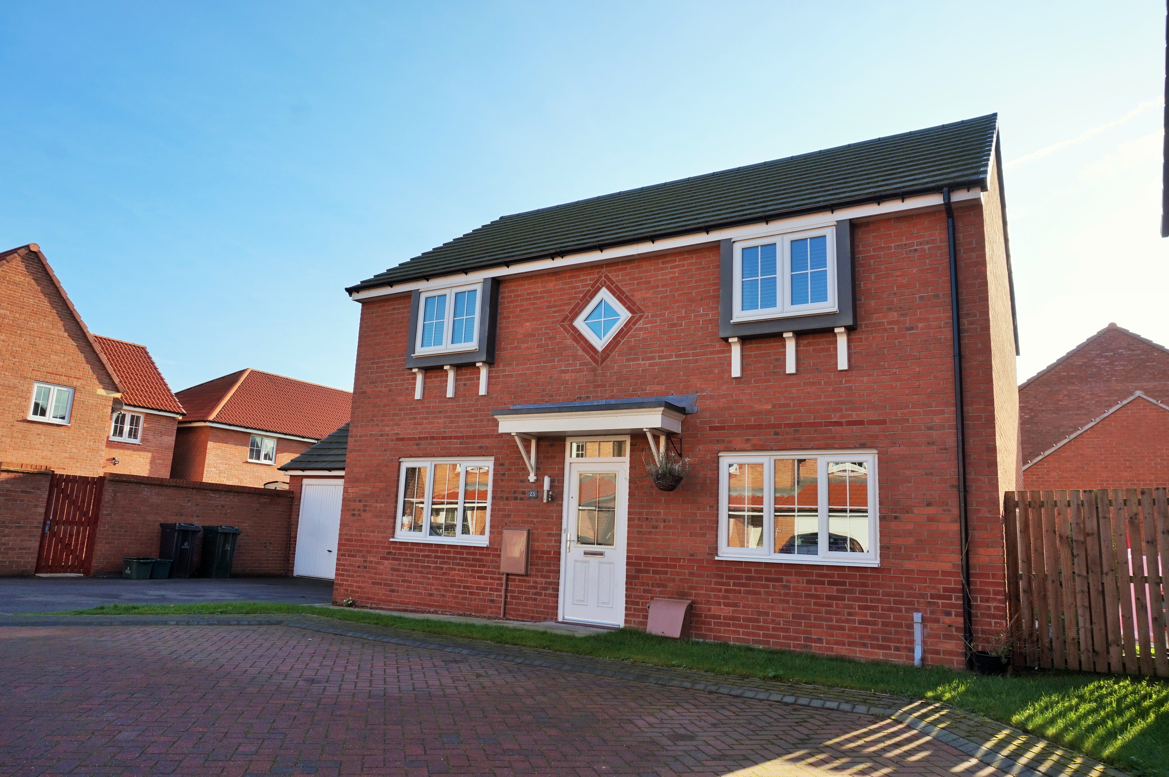 4 bedroom detached house for sale in Manor Farm Court, Finningley ...