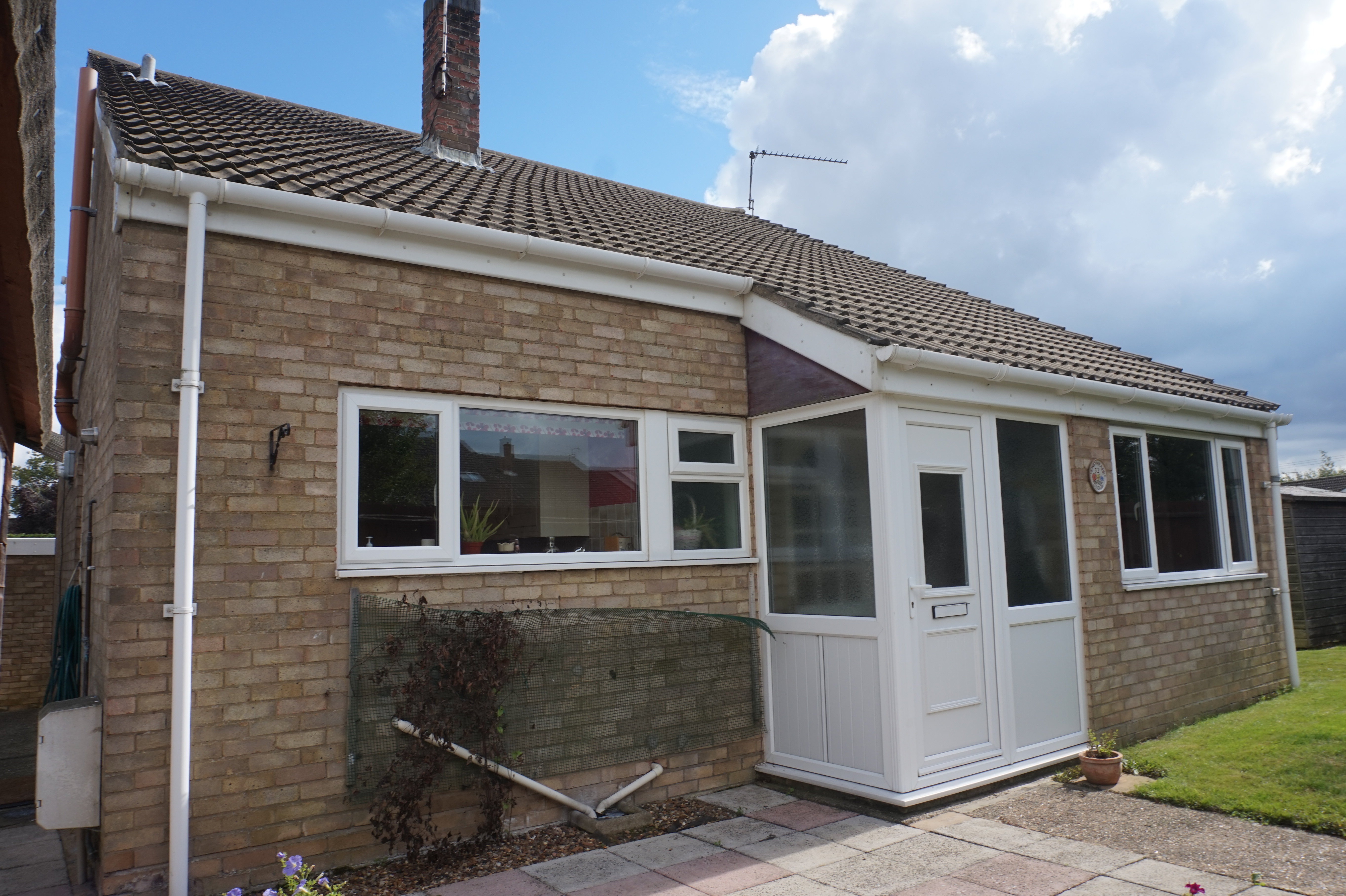 4 bedroom detached house for sale in Honeymeade Close, Stanton, IP31 2EF