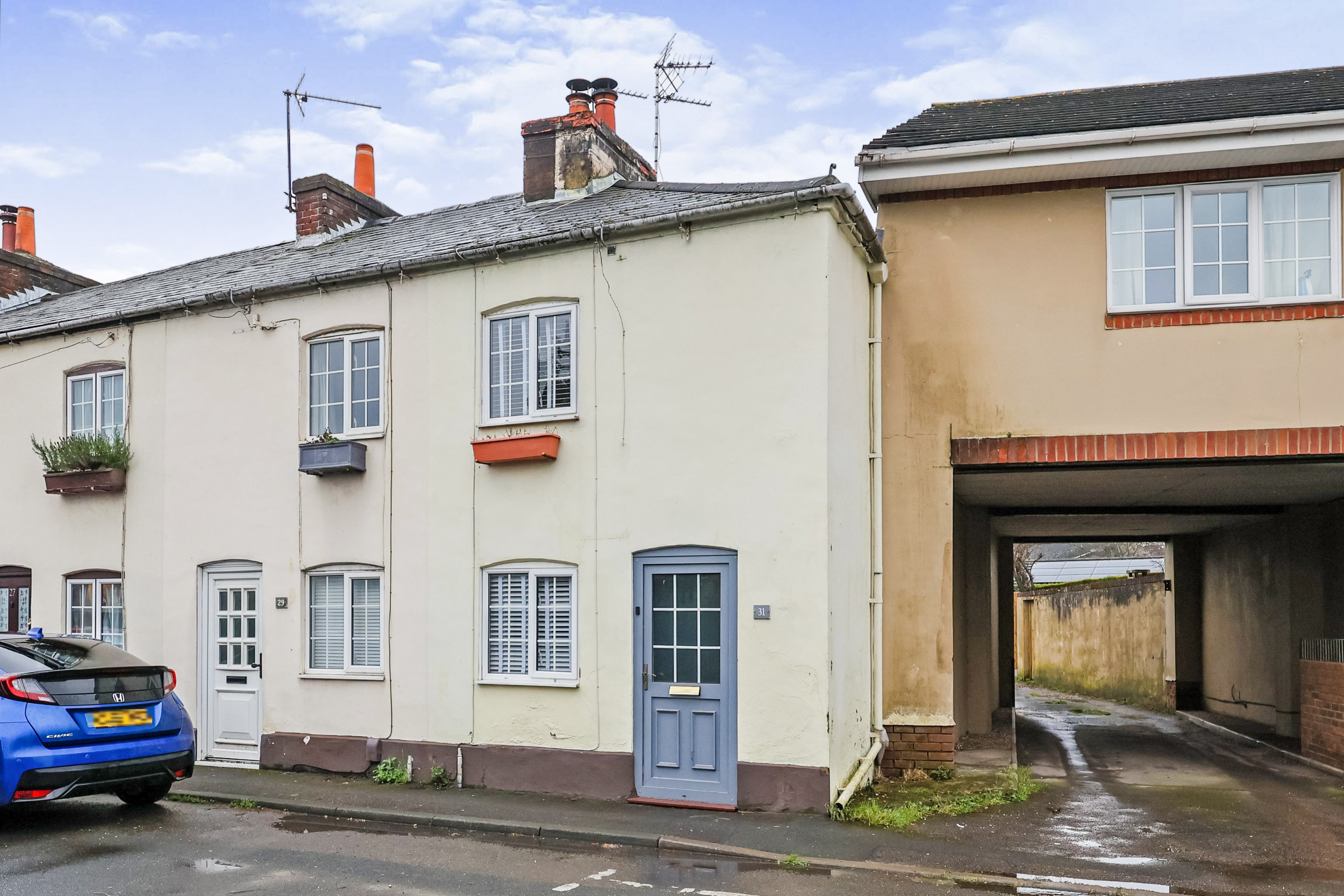 2 bedroom terraced house for sale in Mill Road, Fareham, PO16 0TH