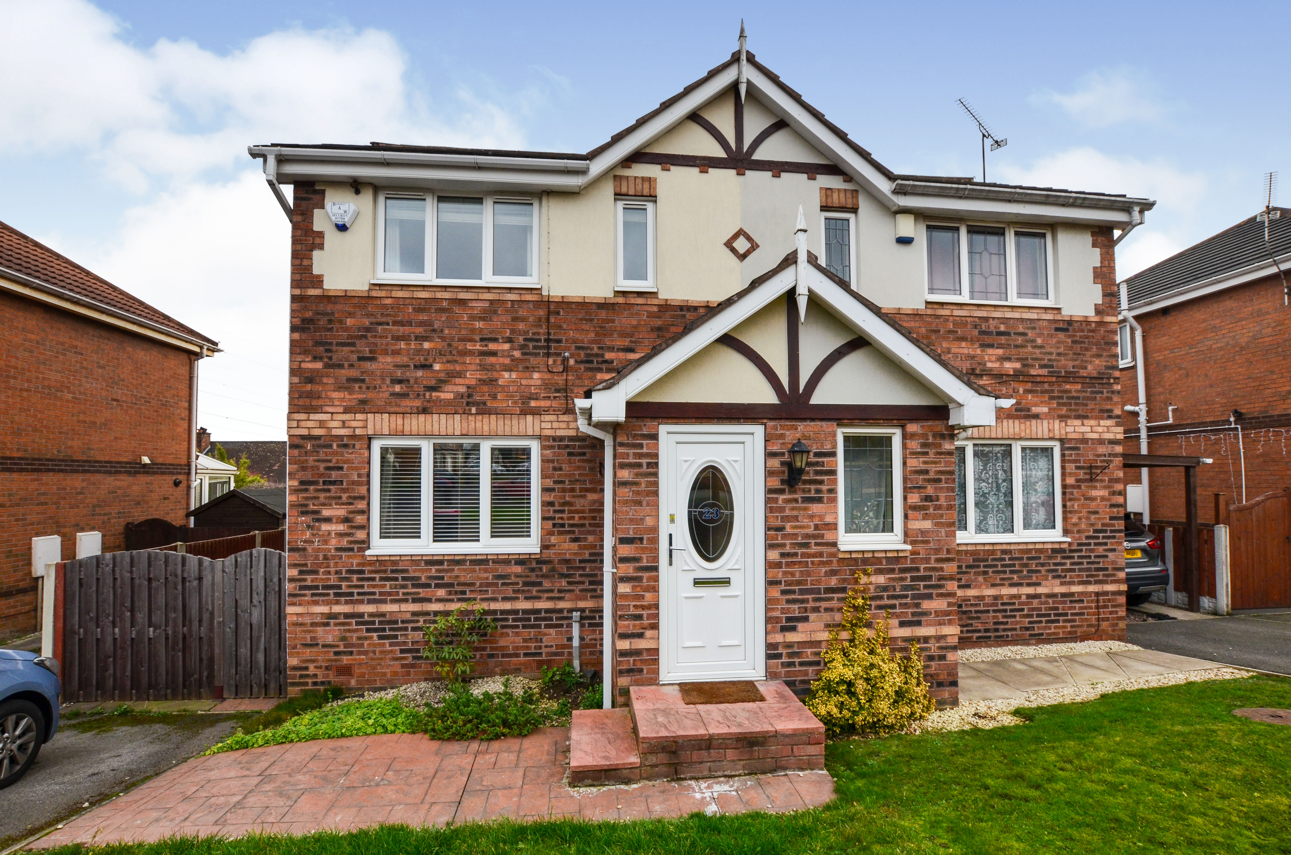 3 bedroom semi-detached house for sale in Olivers Way, Rotherham, S60 5UD