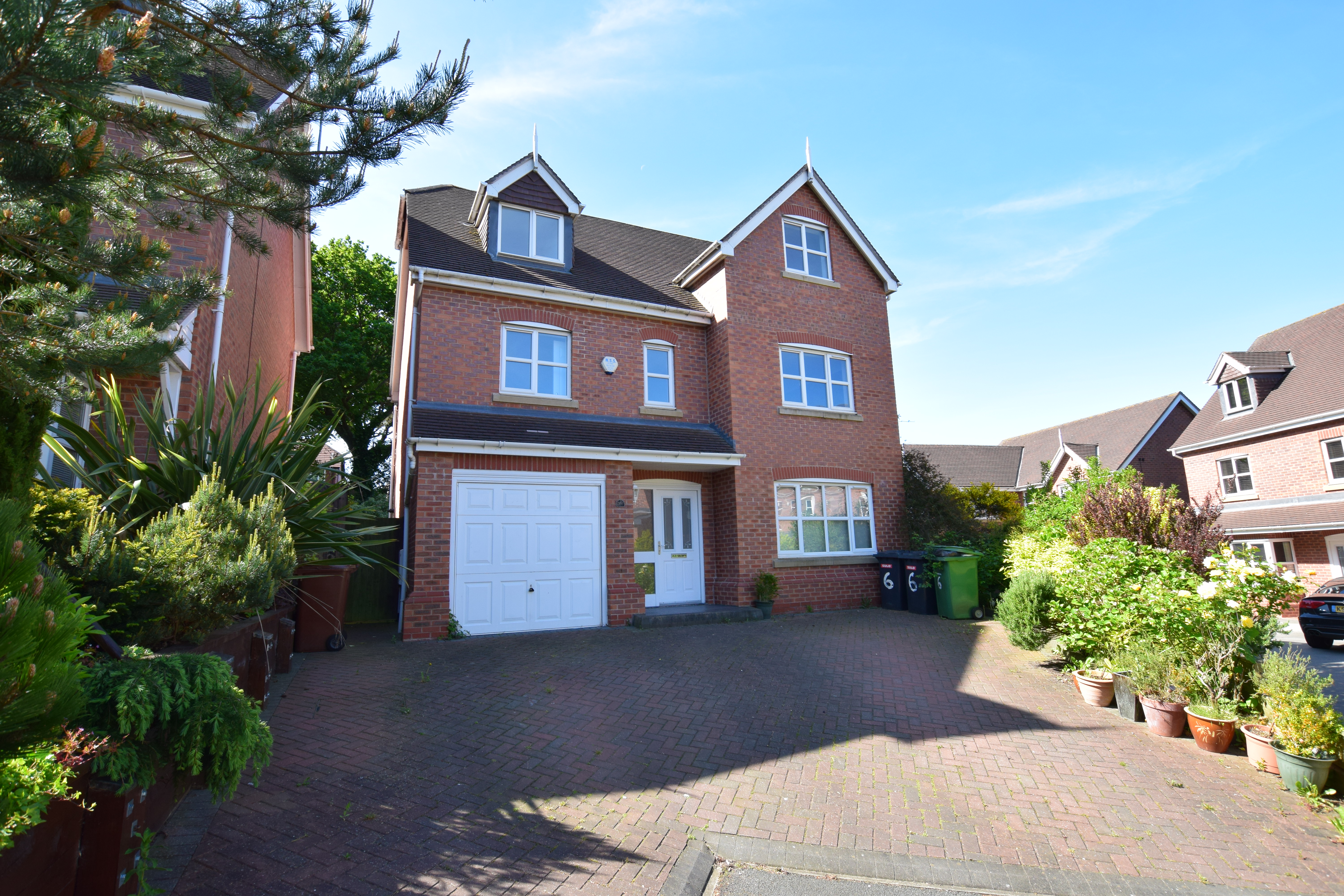 5 bedroom detached house for sale in Lazonby Close, Bidston, CH43 7QX