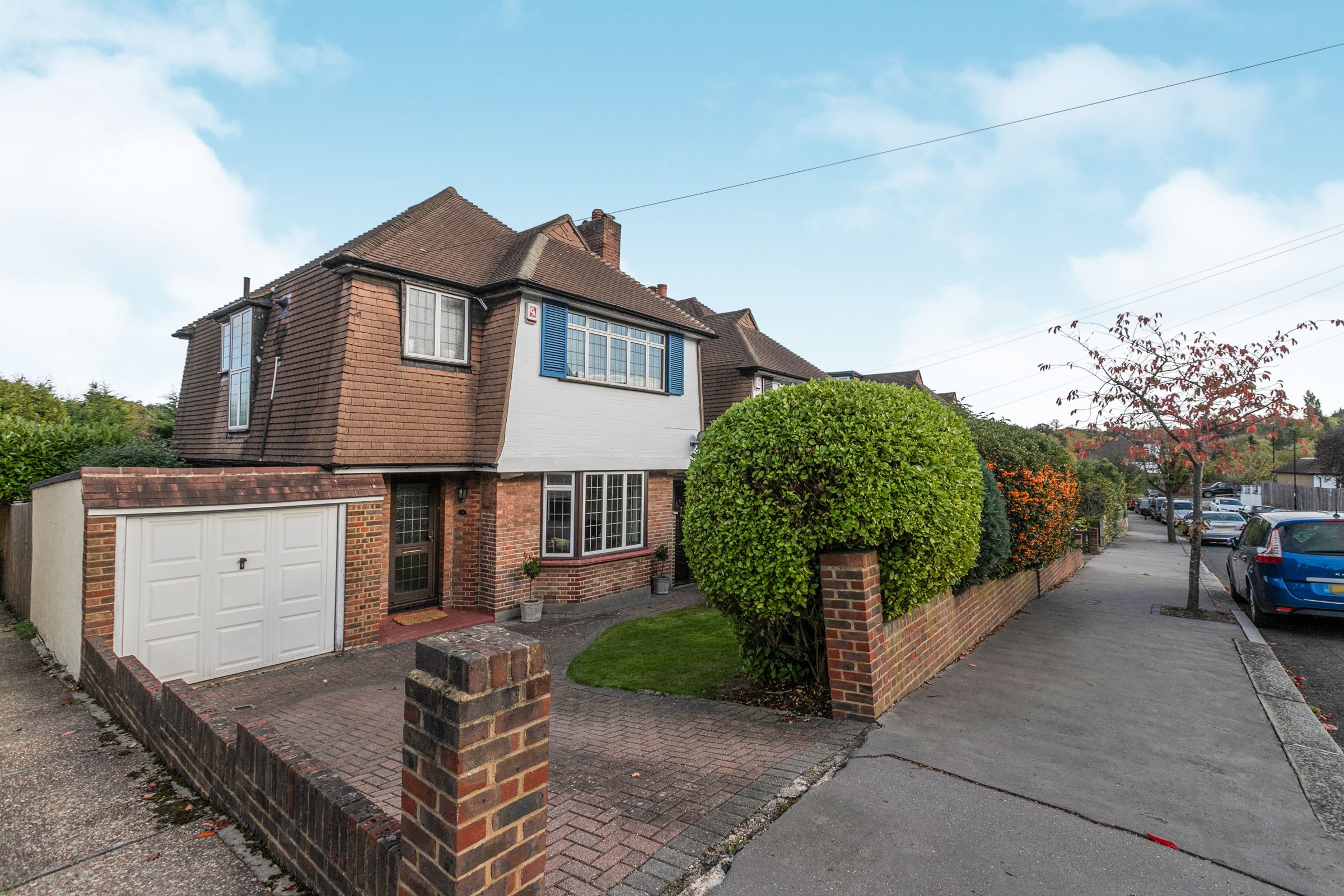 3 bedroom detached house for sale in Pytchley Crescent, London, SE19 3QT