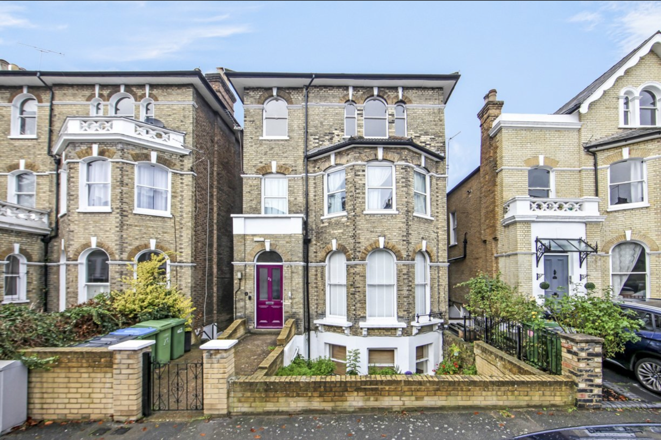 2 bedroom flat for sale in Bennett Park, London, SE3 9RA