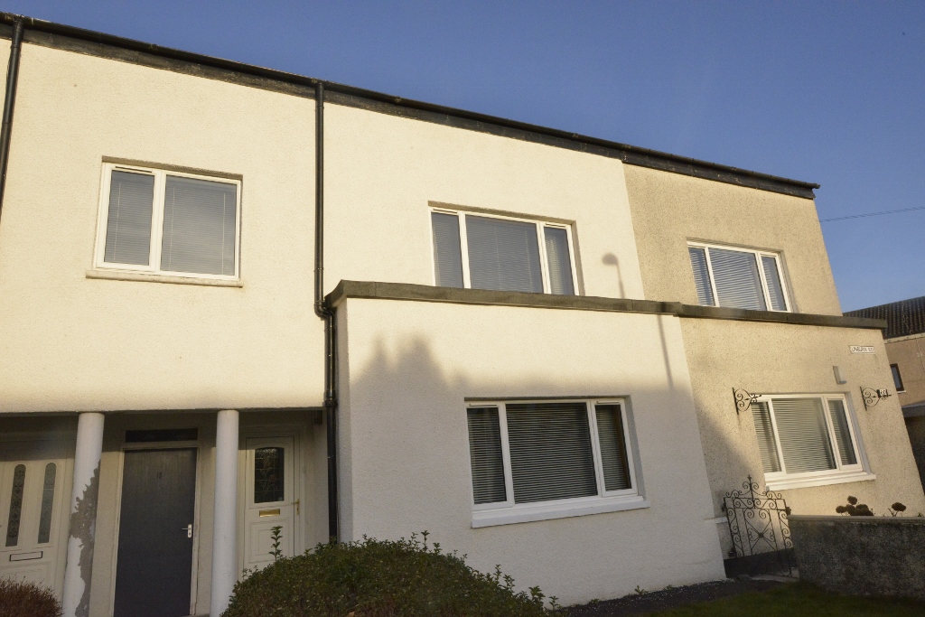 3 bedroom terraced house for sale in Linburn Road, Glasgow, G52 4EY