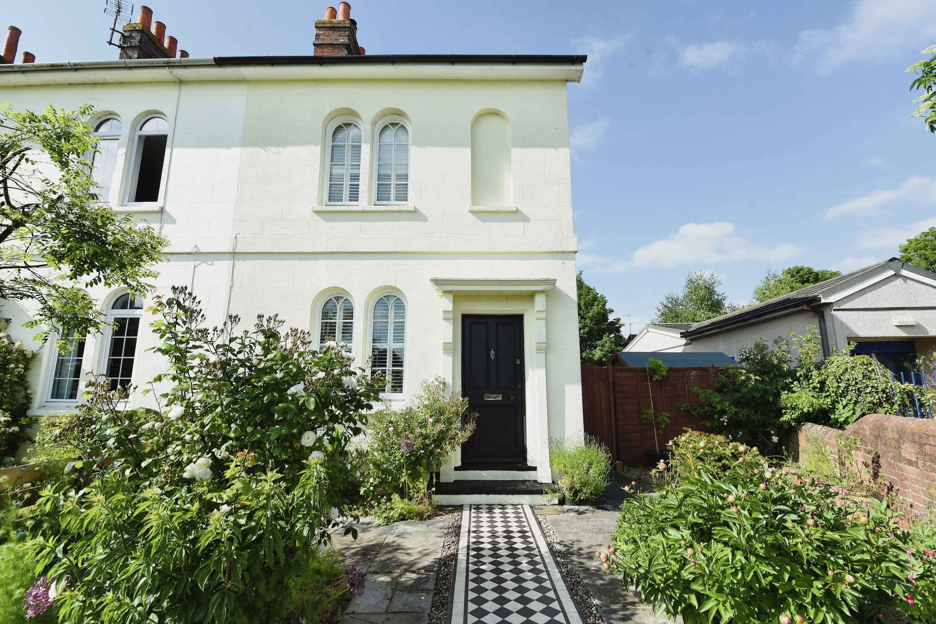 3 bedroom end of terrace house for sale in Park Terrace, Newbury, RG14 1ED