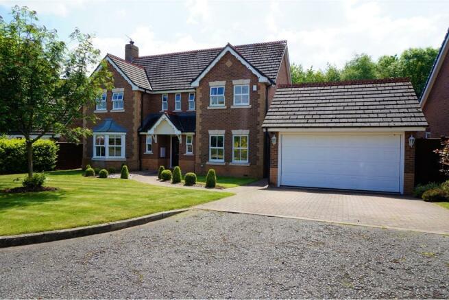 4 bedroom detached house for sale in Buttermere Drive, Alderley Edge ...