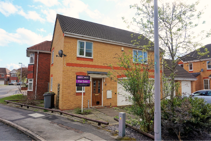 2 bedroom link detached house for sale in Finmere Way, Solihull, B90 3SS