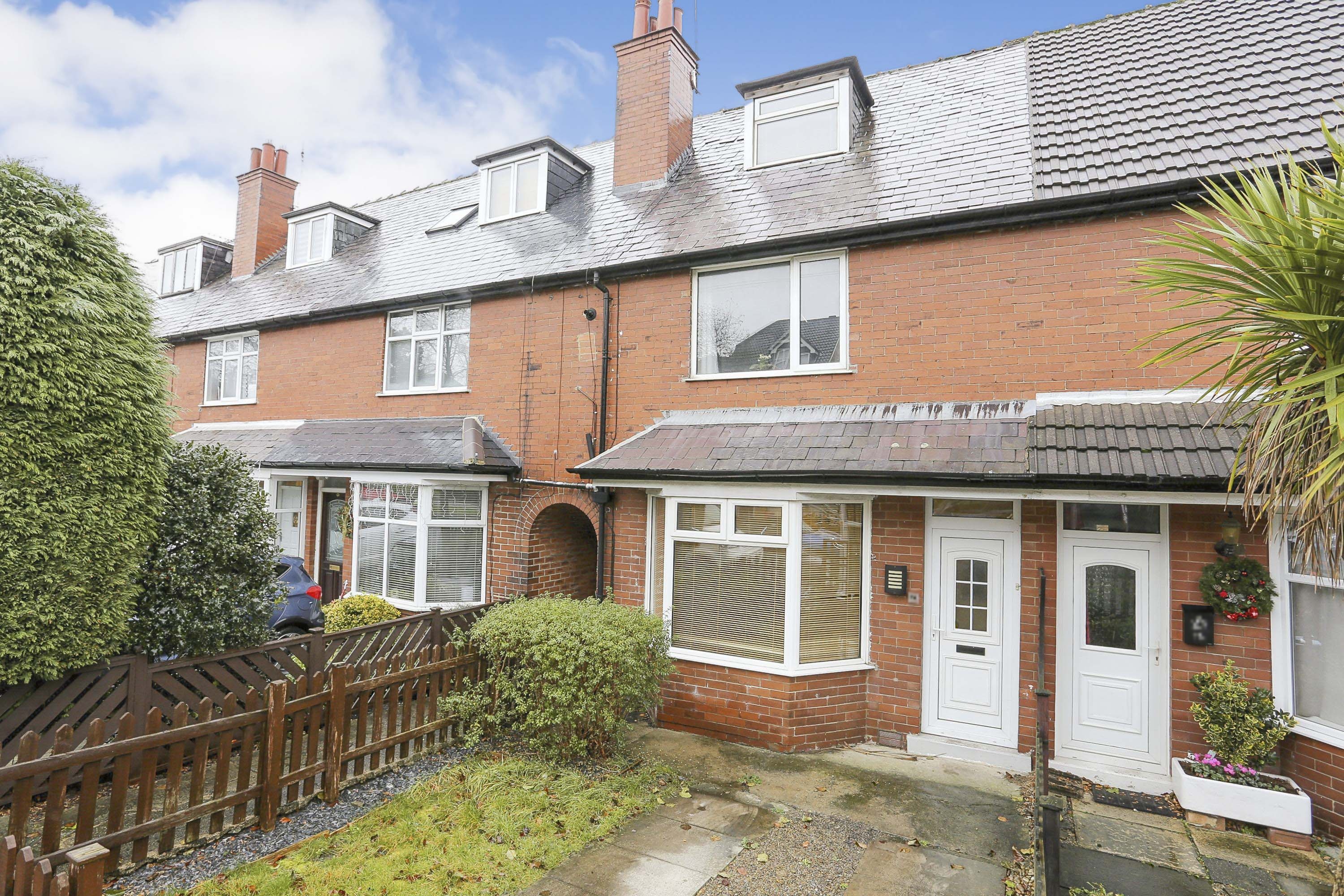 3 bedroom terraced house for sale in Swarcliffe Road, Harrogate, HG1 4QX
