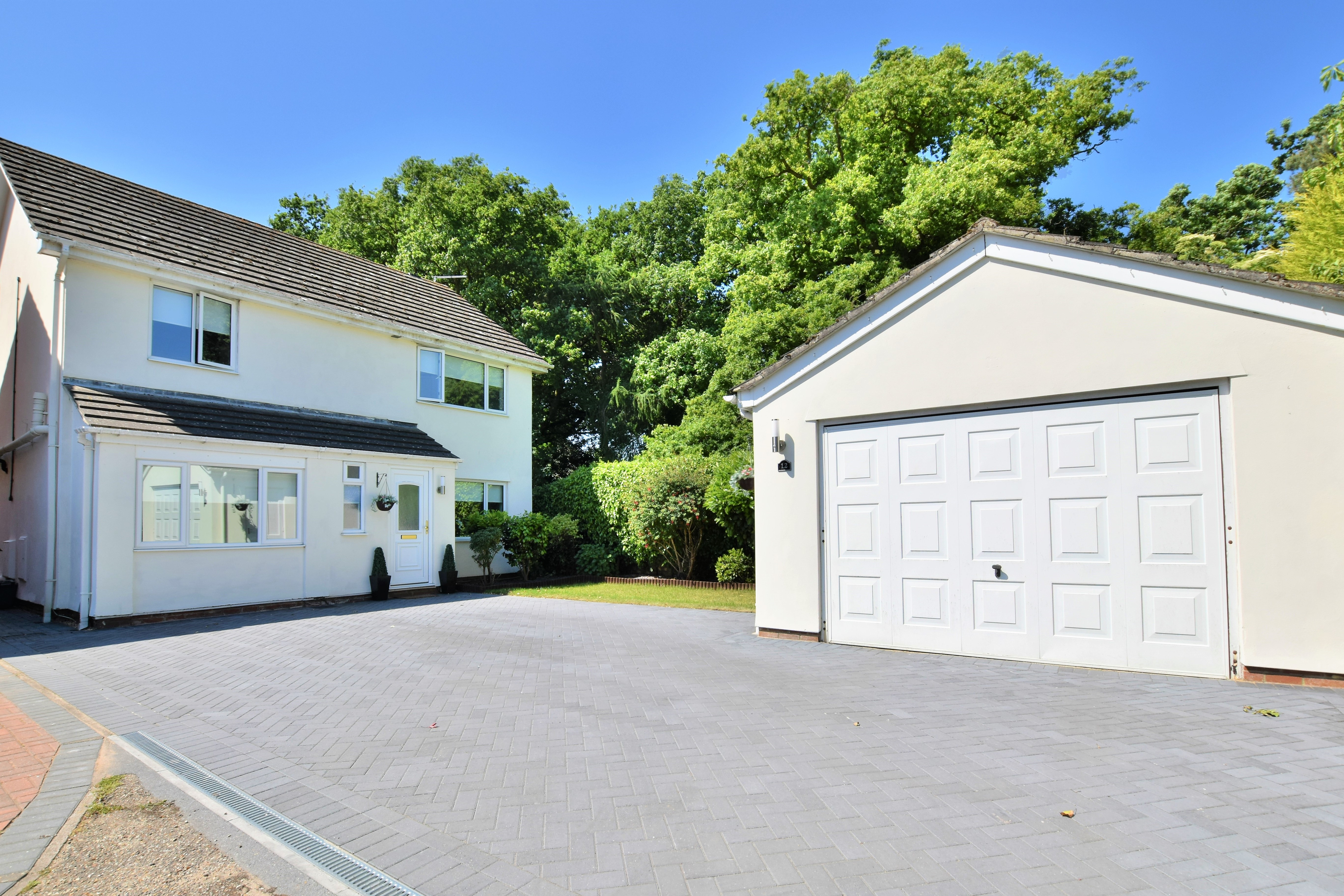 4 bedroom detached house for sale in Pilborough Way, Colchester, CO3 9XW