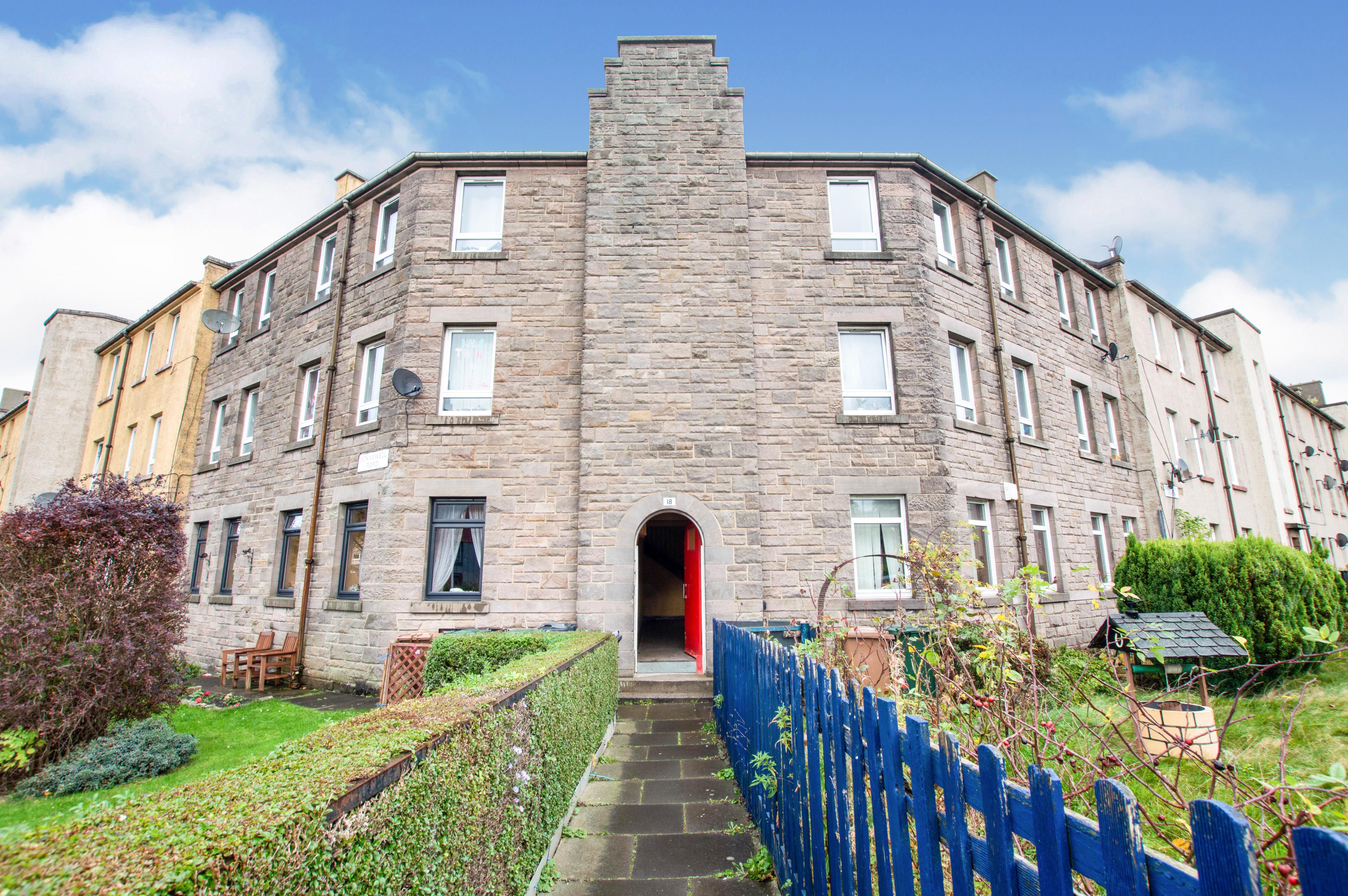 2 bedroom flat for sale in Pennywell Road, Edinburgh, EH4 4HD