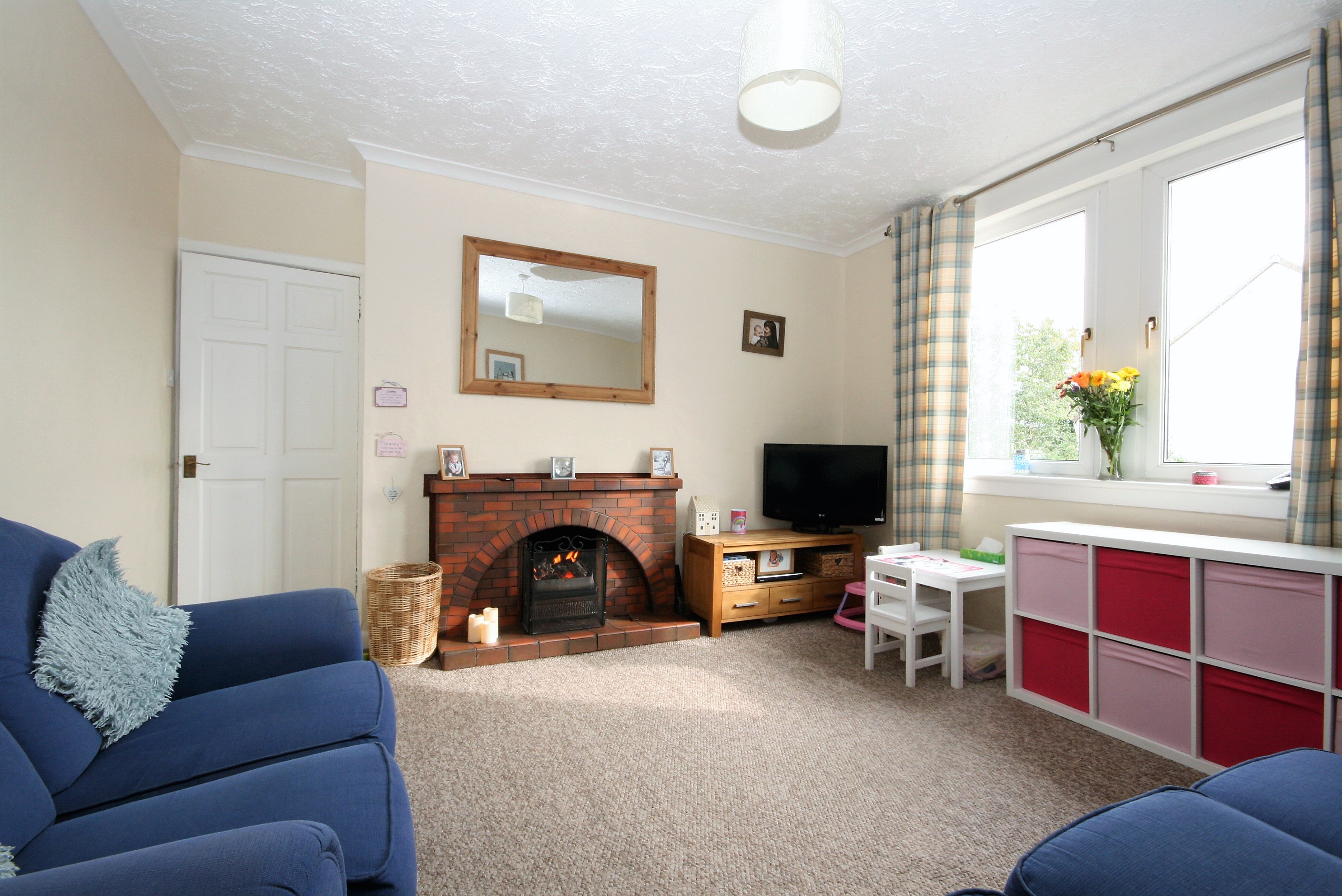 2 bedroom flat for sale in Springfield Place, Roslin, EH25 9LW