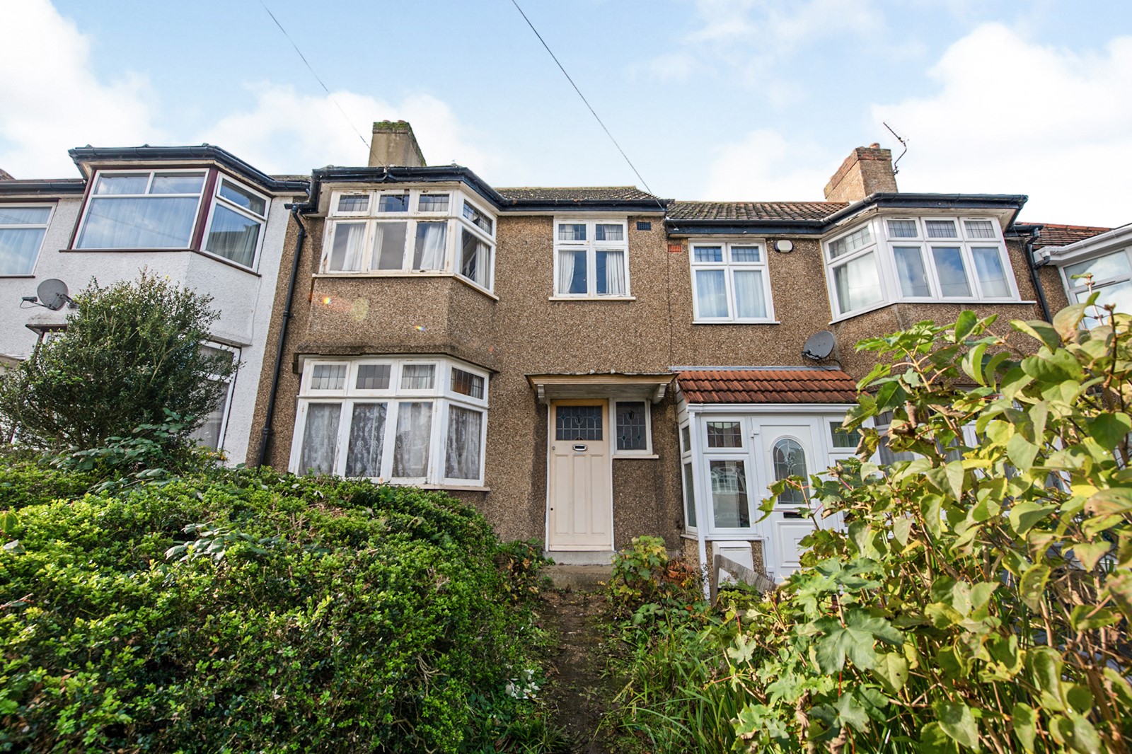 3 bedroom terraced house for sale in Larkway Close, Colindale, NW9 0UE
